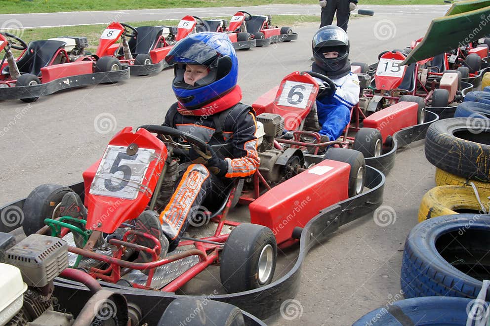 Go-cart racing editorial image. Image of line, speed - 20475265