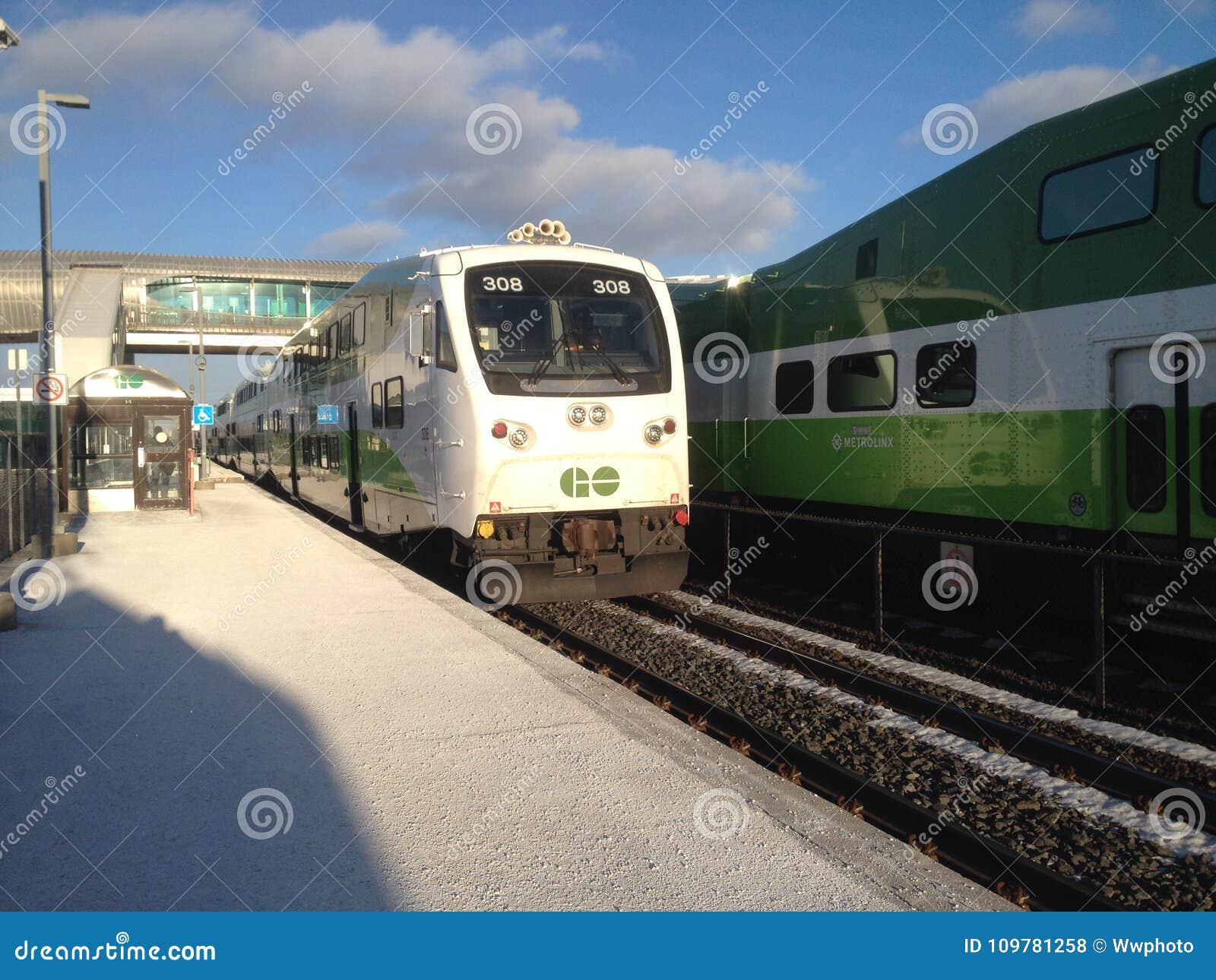 Go transit train editorial stock photo. Image of stands - 109781258