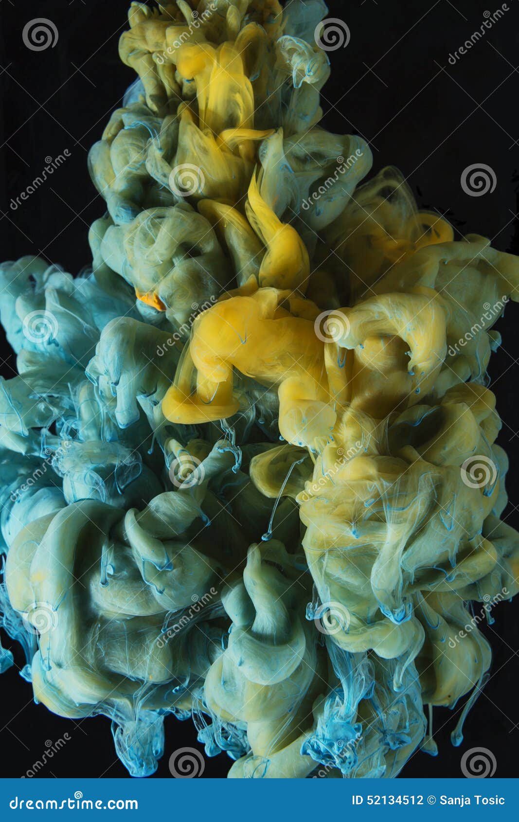 Goccia Di Colore Inchiostro Variopinto Subacqueo Fotografia Stock ...