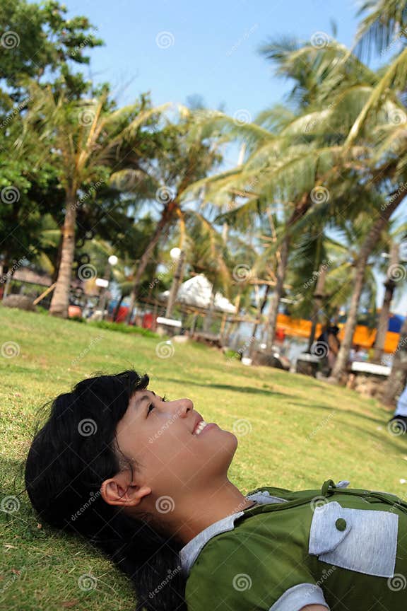 Goce De Al Aire Libre Tropical Imagen de archivo - Imagen de joven ...