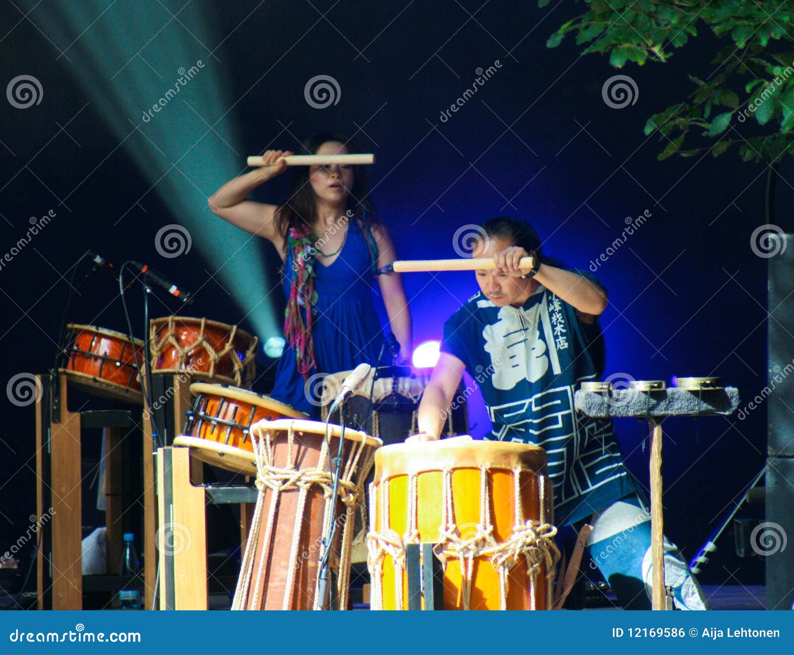GOCOO Taiko Drummers editorial photo. Image of entertainment - 12169586