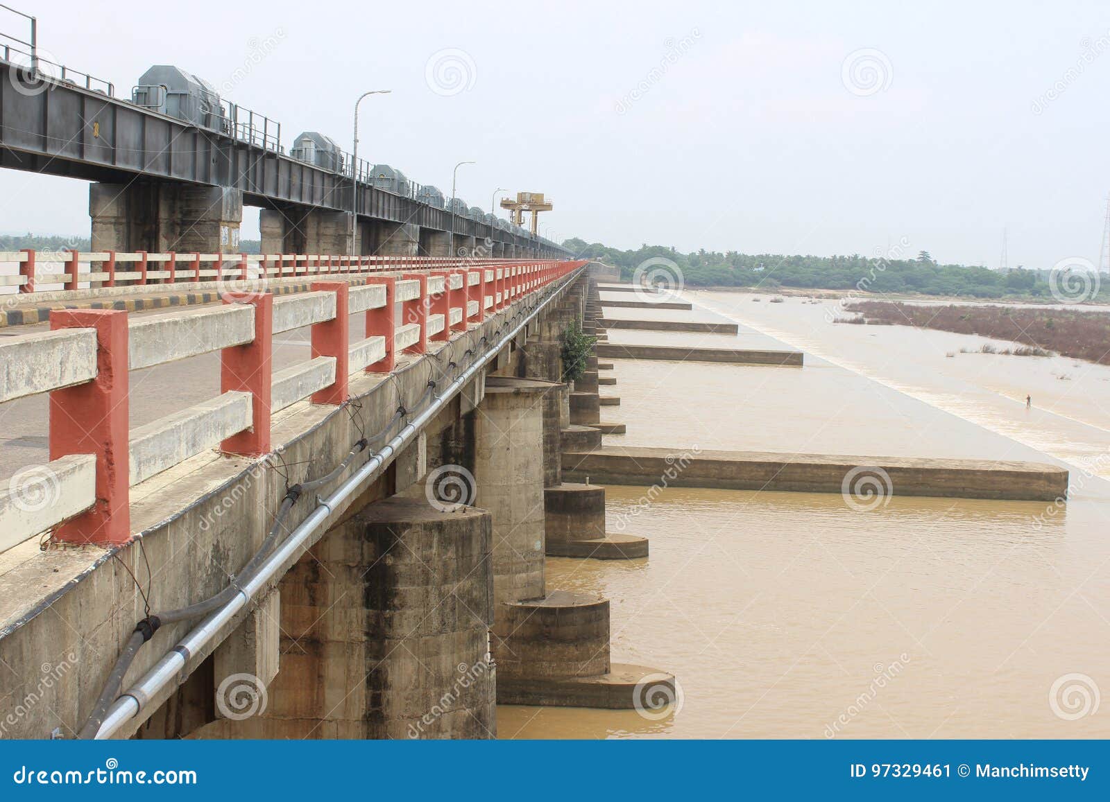 GODAVARI Dowleswaram Barrage Stock Image - Image of andhra, long: 97329461