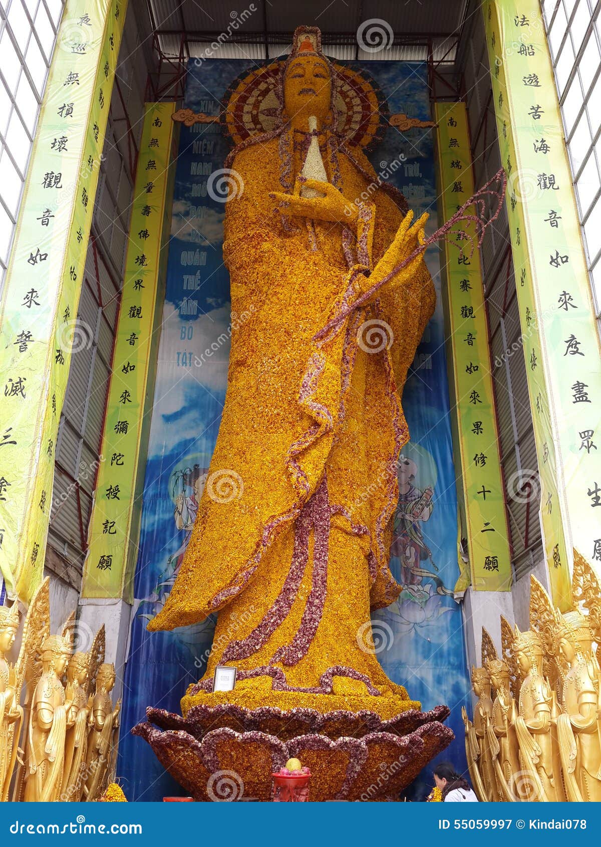 Goddess of Mercy Statue editorial photography. Image of high - 55059997