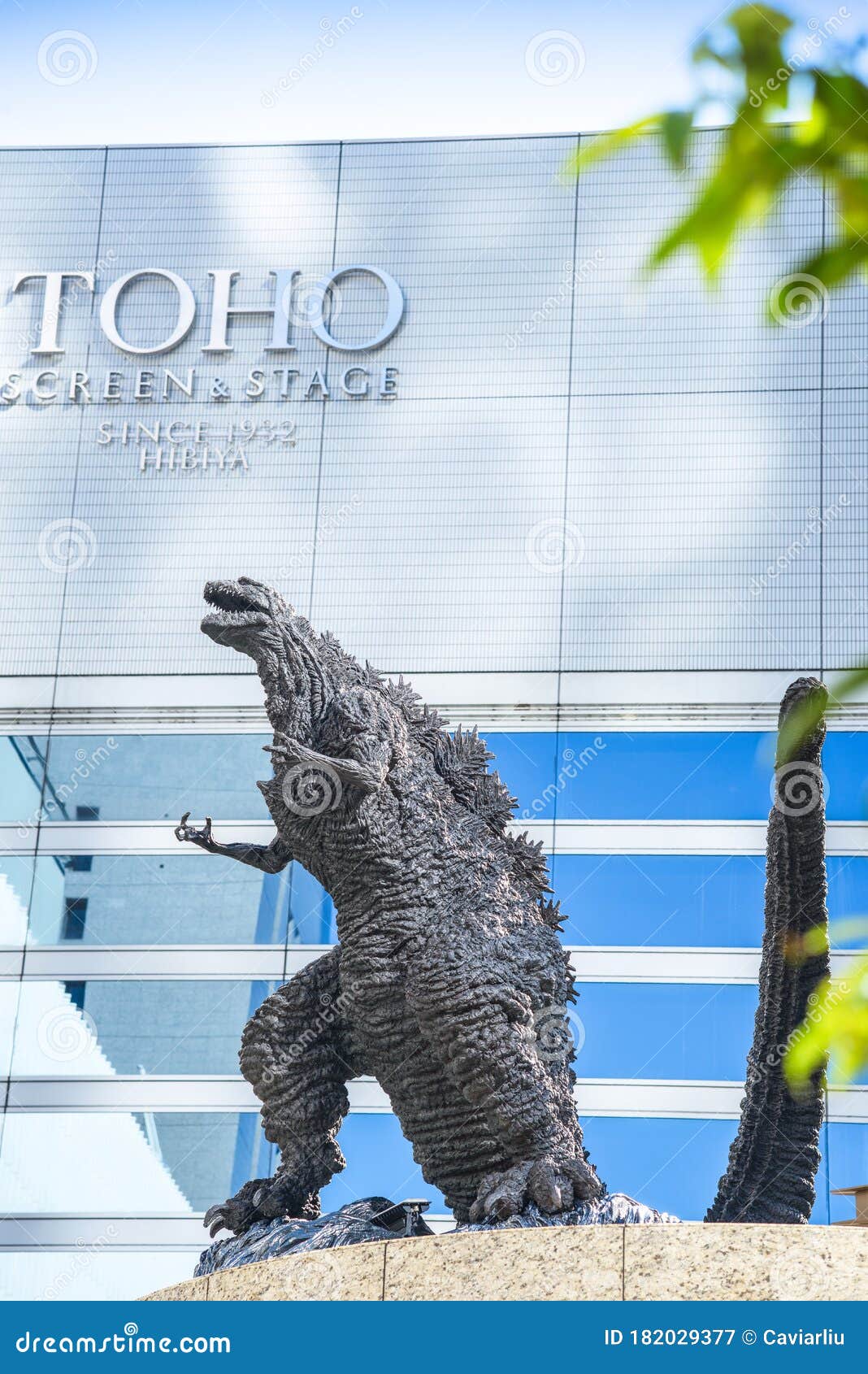 Godzilla Statue at Hibiya Godzilla Square. Editorial Photography ...