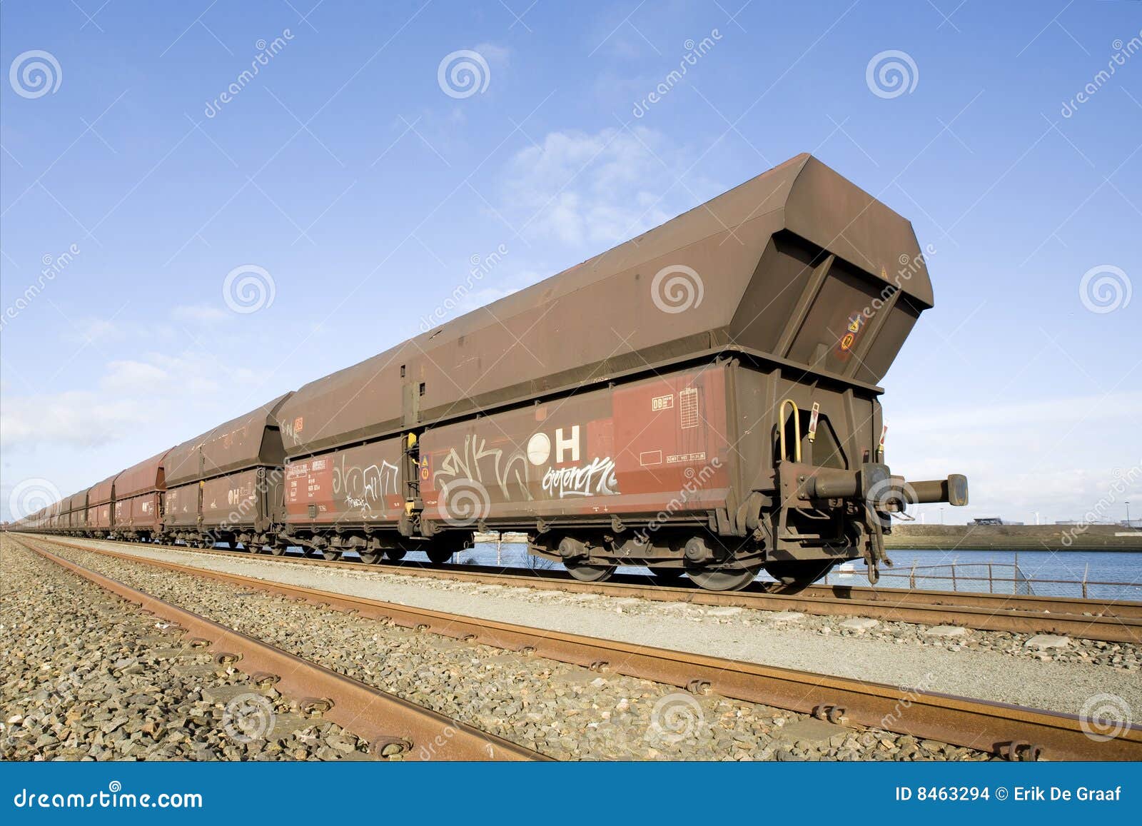 Goederentrein stock foto. Image of passeren, reizen, macht - 8463294