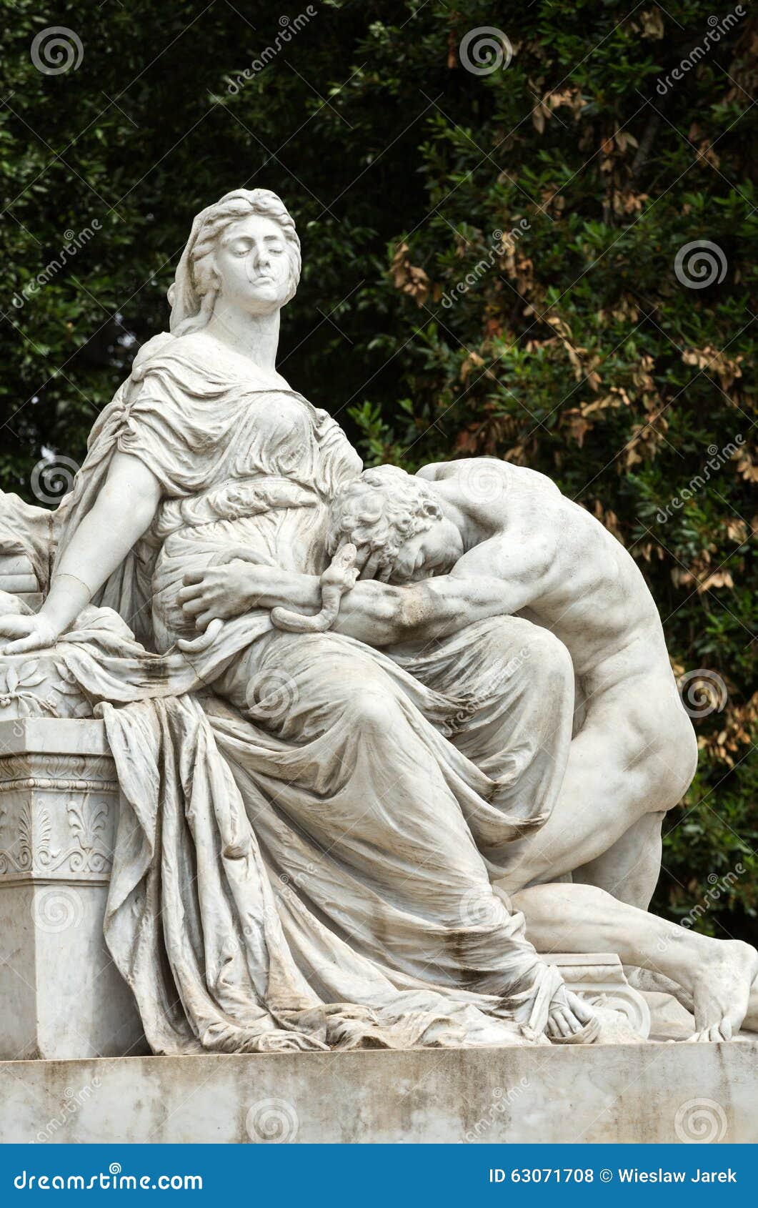 Goethe Statue at Villa Borghese in Rome Stock Photo - Image of ancient ...