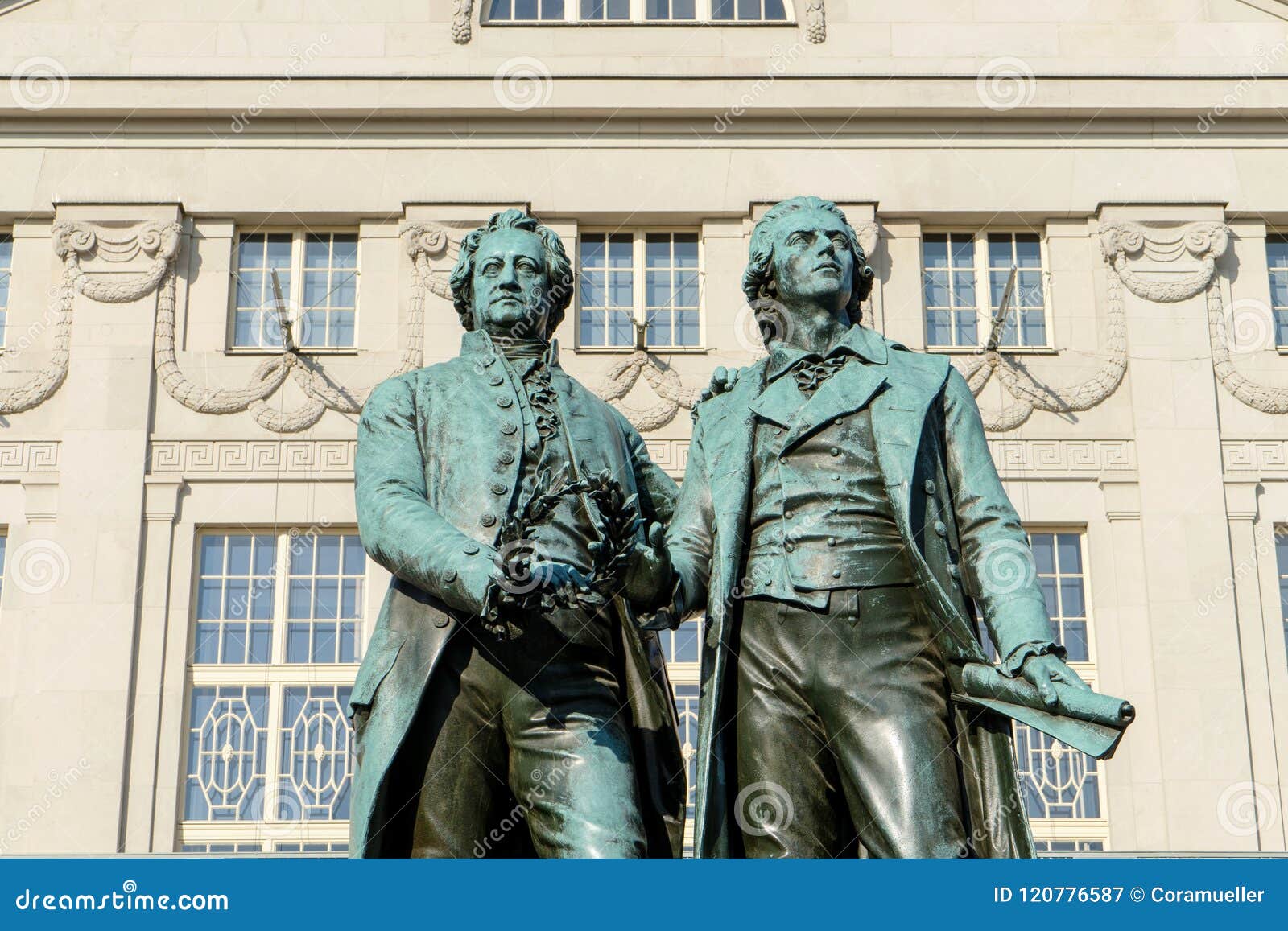 Goethe y Schiller imagen de archivo. Imagen de ventana - 120776587