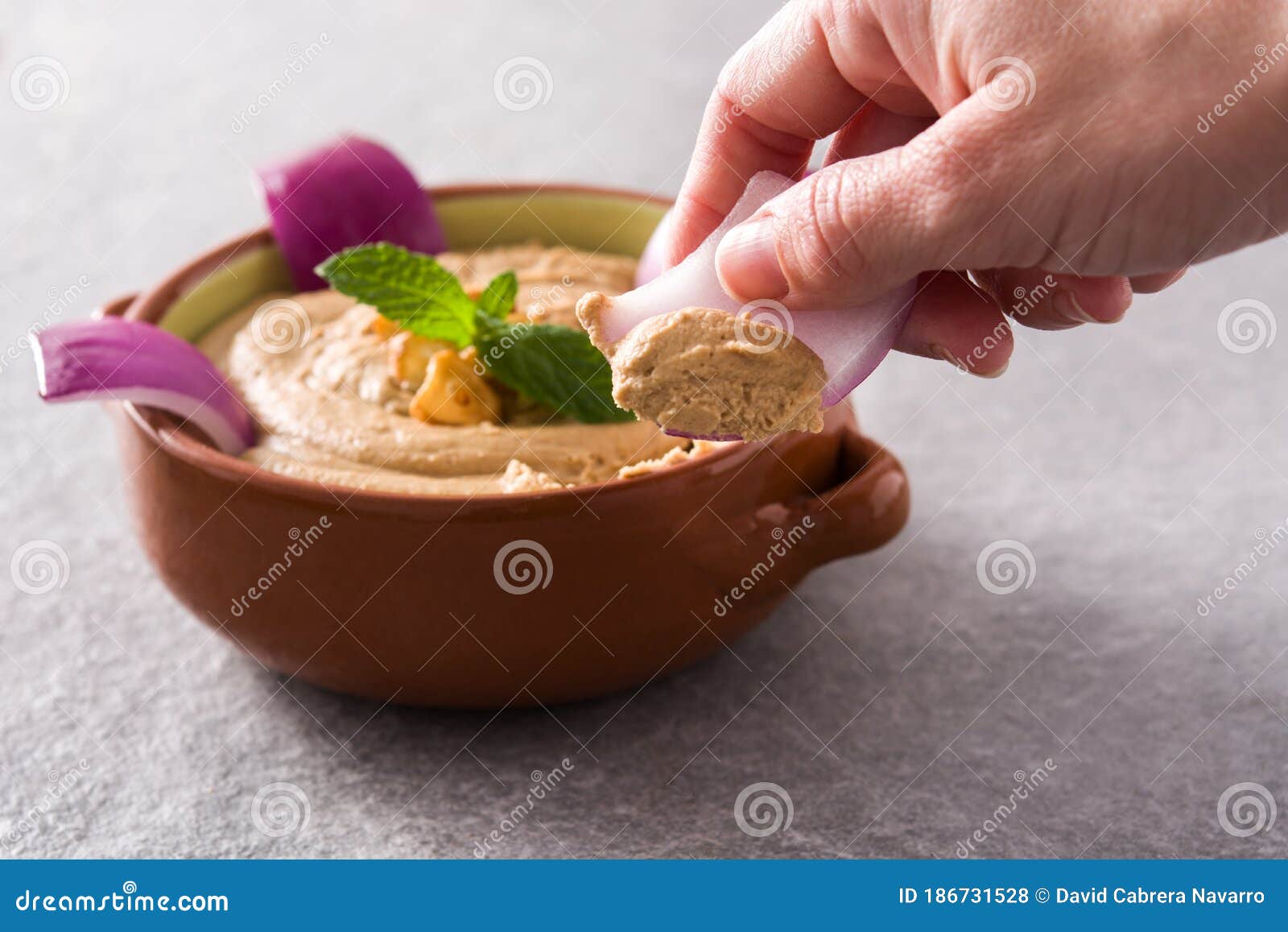 Gofio Escaldado a Mano. Comida Canaria Foto de archivo - Imagen de ...