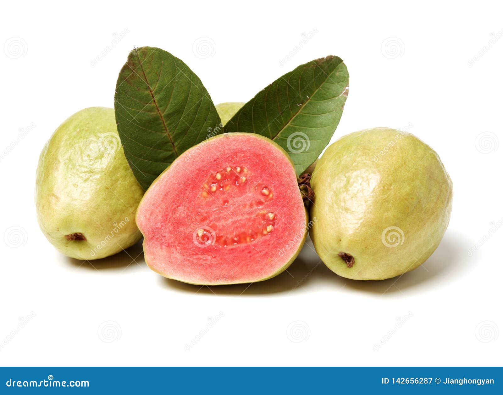 Goiaba Cor-de-rosa No Fundo Branco Imagem de Stock - Imagem de feiura ...