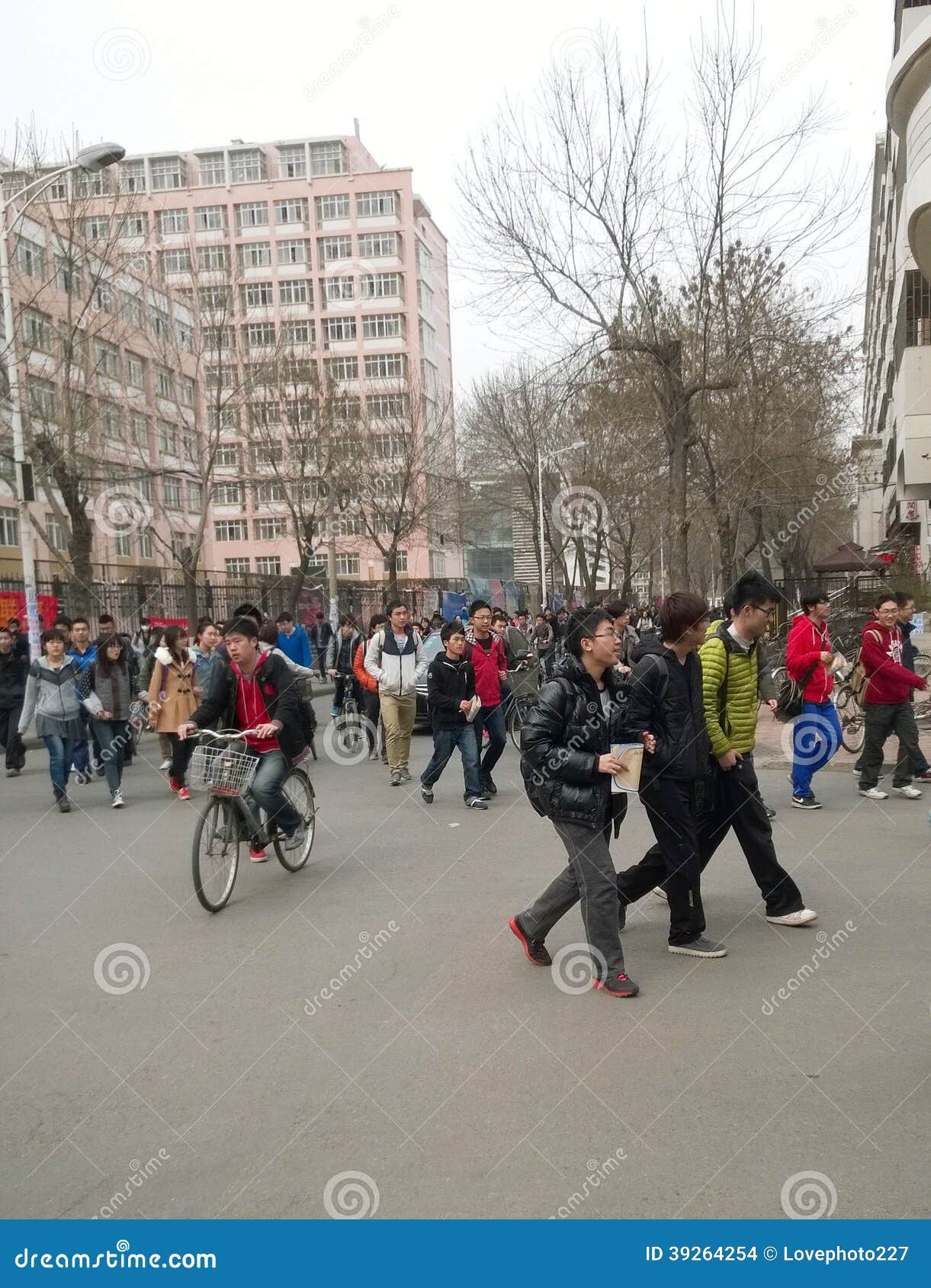 Going to class editorial stock image. Image of walking - 39264254