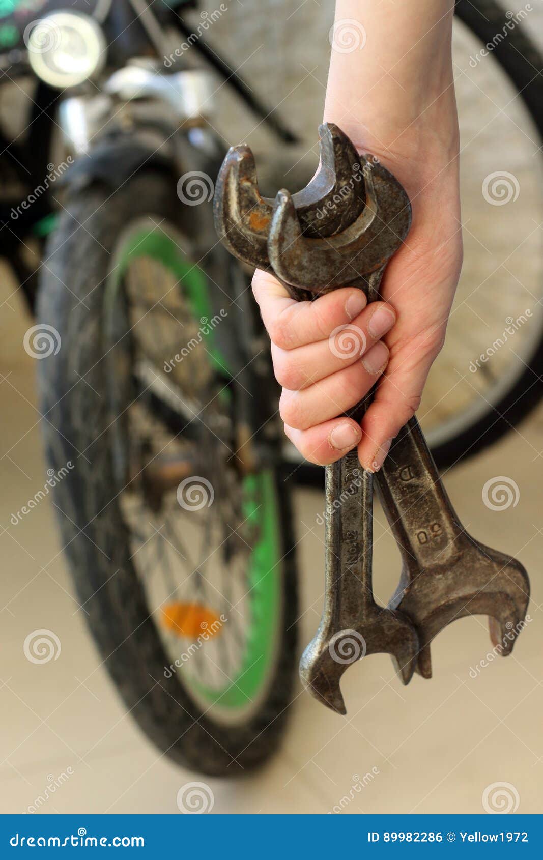 We are Going To Fix Bicycle. Stock Photo - Image of hand, mend: 89982286