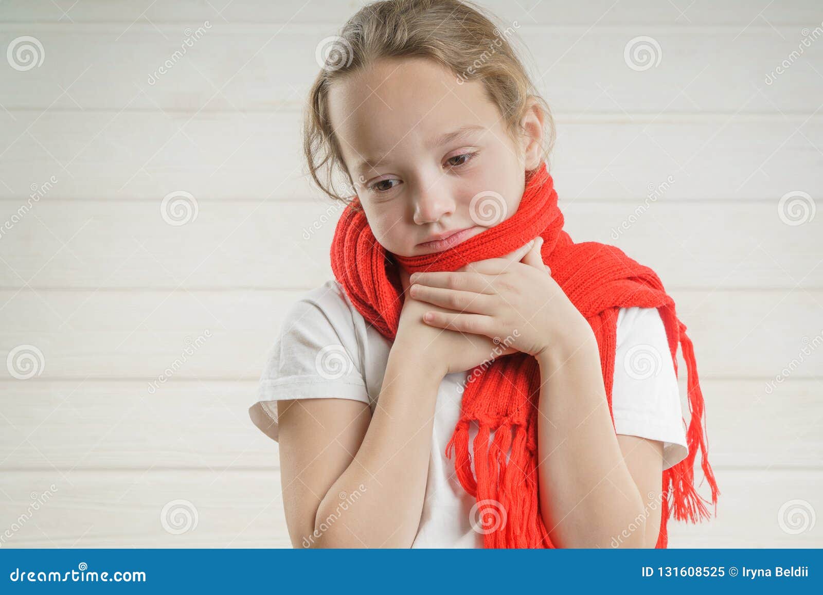 Gola Irritata Stato Difettoso Sciarpa Immagine Stock - Immagine di ...