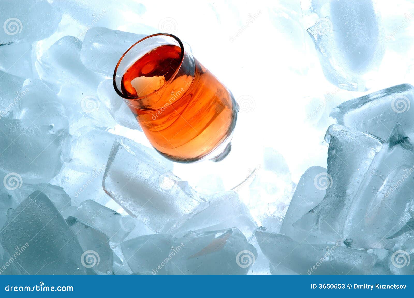 Gold Alcohol Drink with Ice Stock Image - Image of drink, nightcap: 3650653