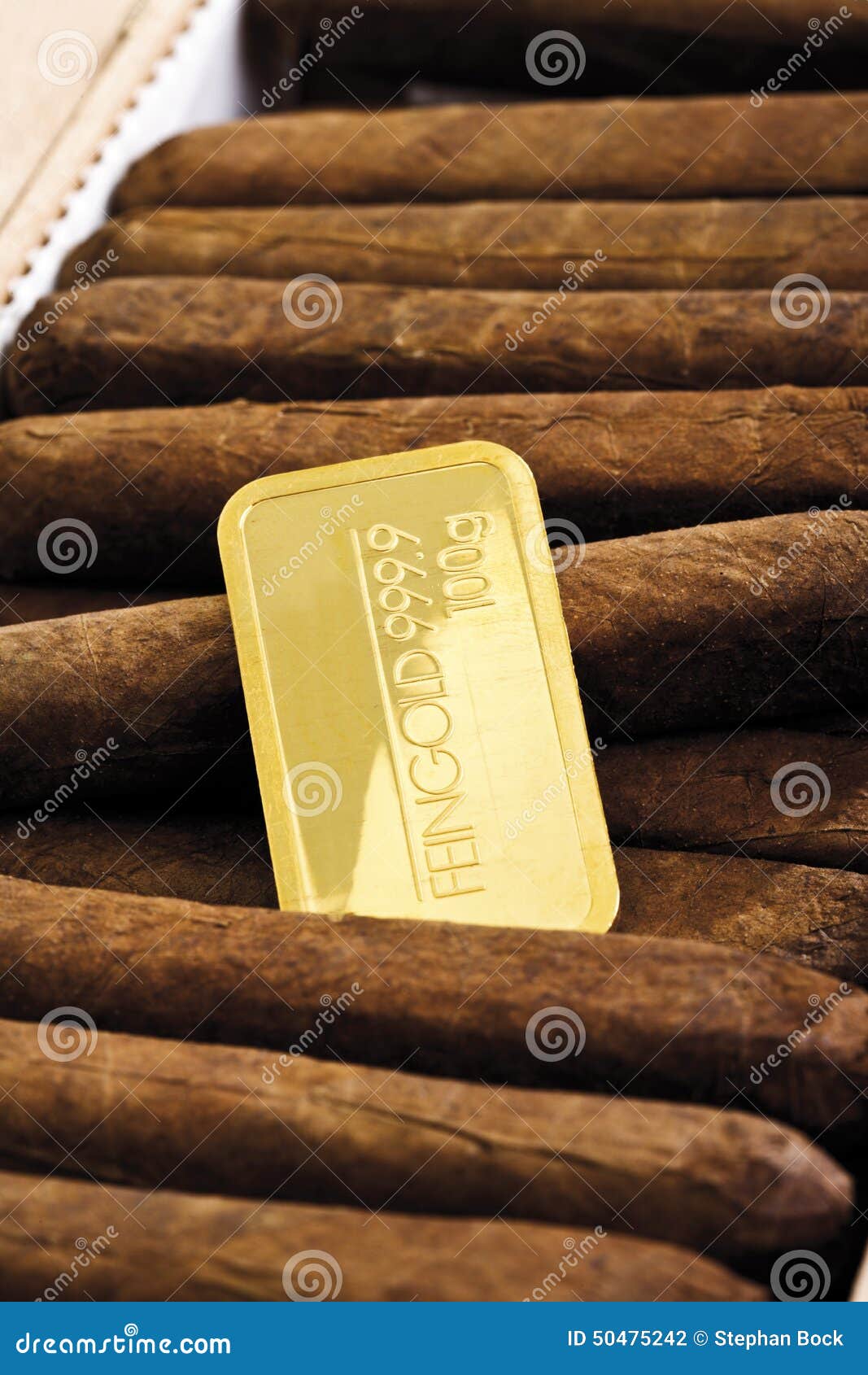 Gold bar in cigar box stock photo. Image of lasting, objects - 50475242