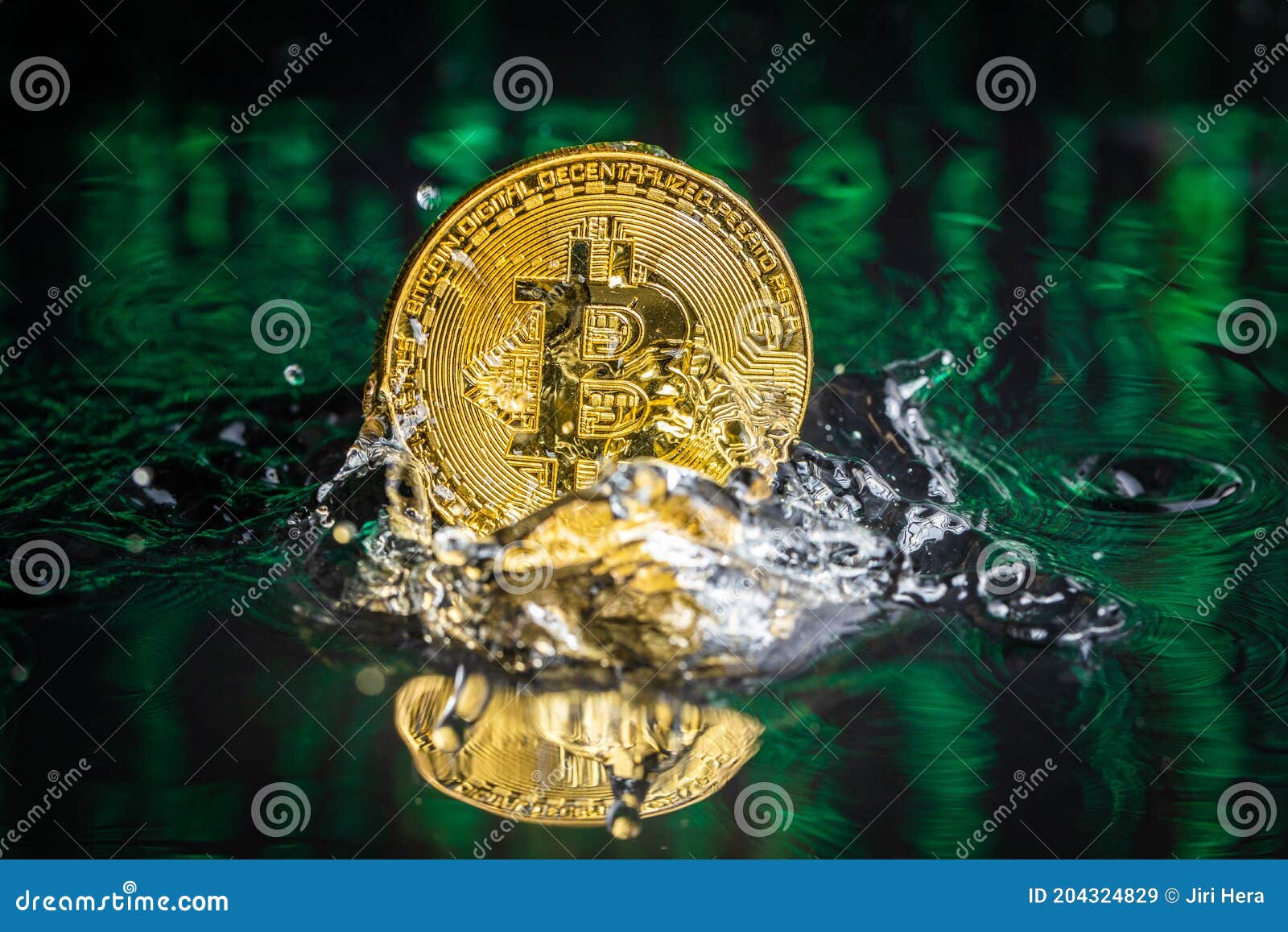 Gold Bitcoin Coin Falling To Water. Bitcoin and Water Splash Stock ...