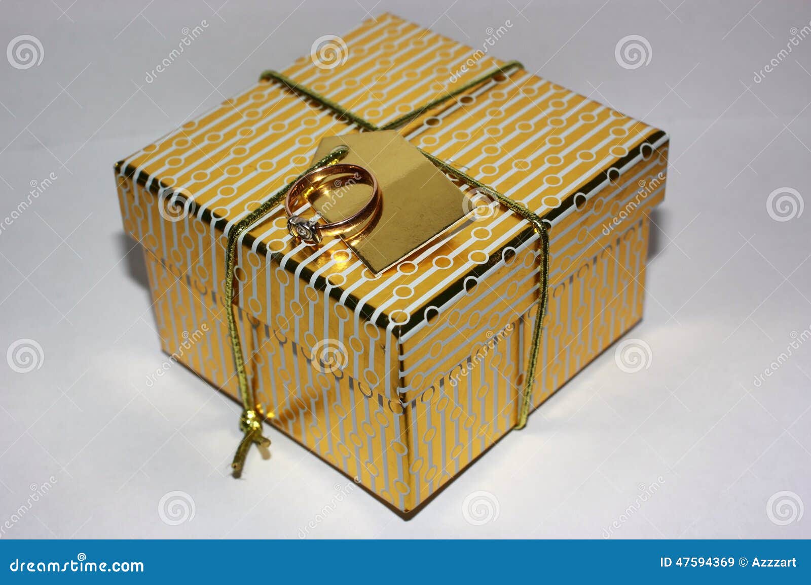 Gold box for gifts stock image. Image of small, ring - 47594369