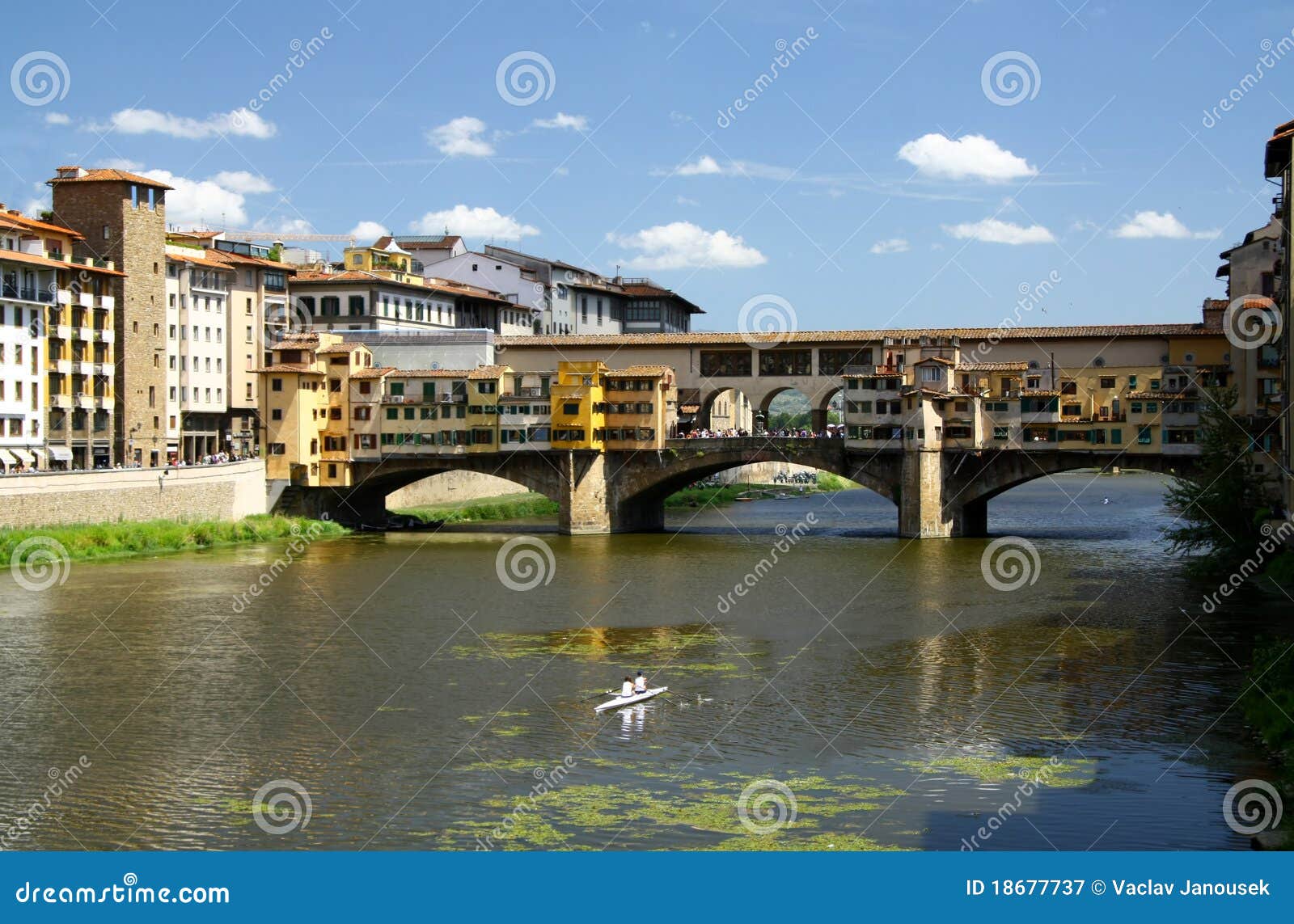 Gold bridge in Firenze stock image. Image of building - 18677737