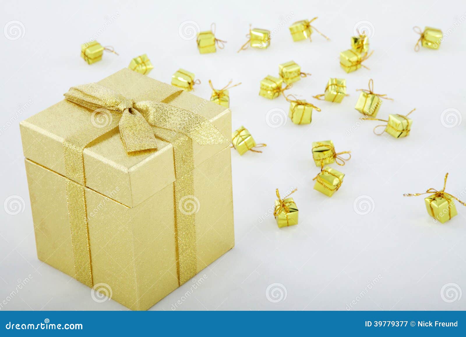 Gold christmas gift box stock image. Image of deco, hanging - 39779377