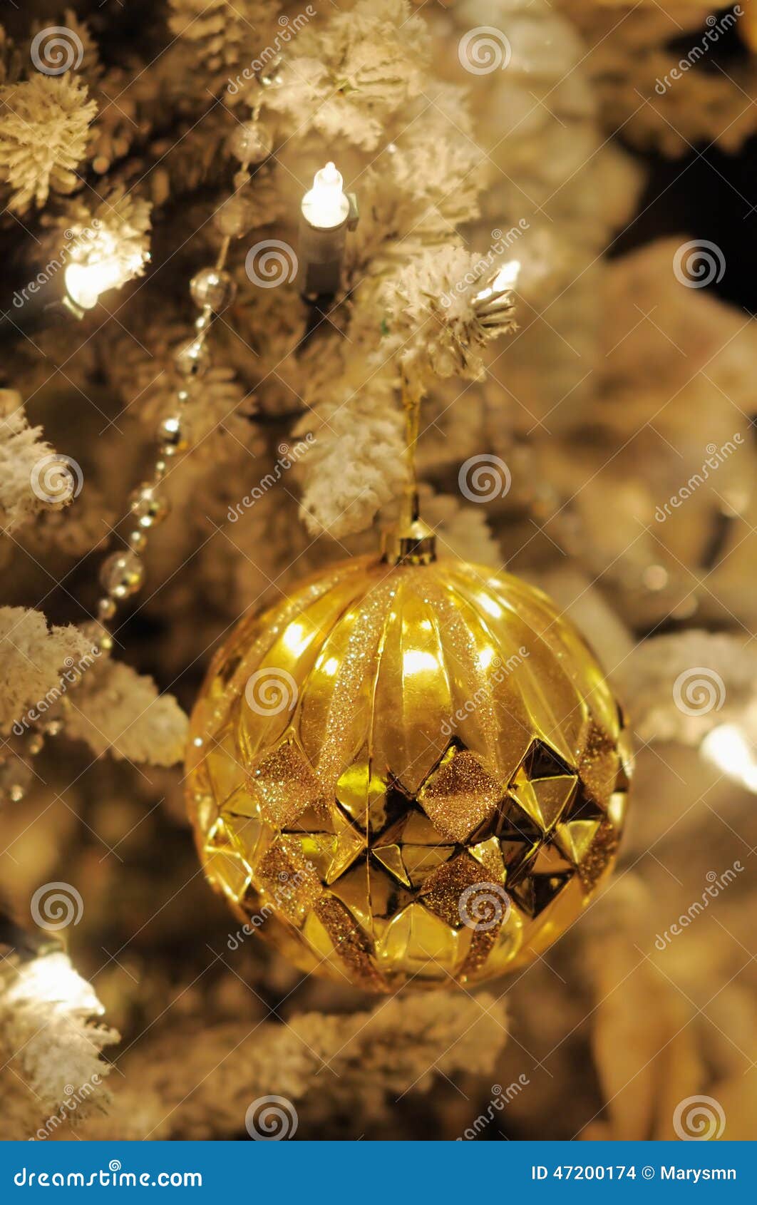 Gold christmas tree stock photo. Image of ornate, indoors - 47200174