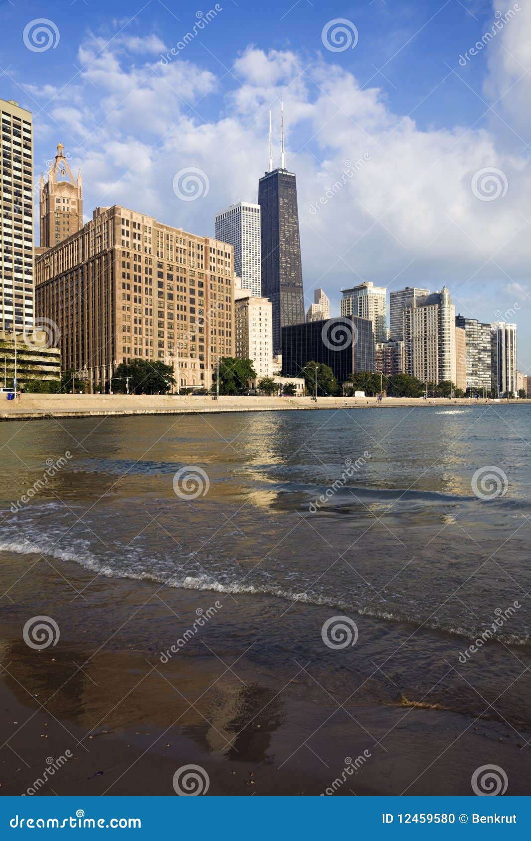 Gold Coast in Chicago stock photo. Image of architecture - 12459580