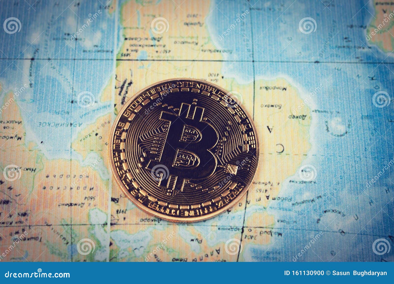 The Gold Coin Bitcoin on Map Stock Photo - Image of concept, cash ...