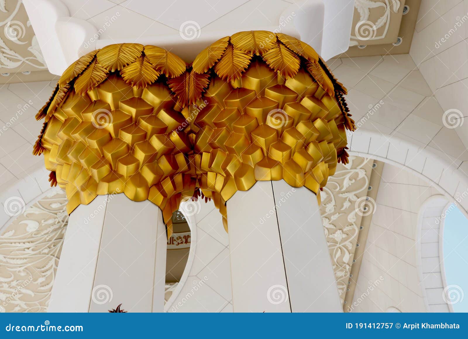 View of Gold Decorated Pillars Stock Image - Image of islamic, white ...