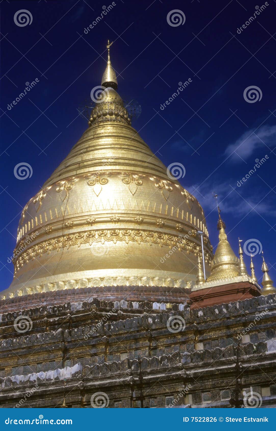 Gold Details of Temple Platform Stock Photo - Image of stone, worship ...