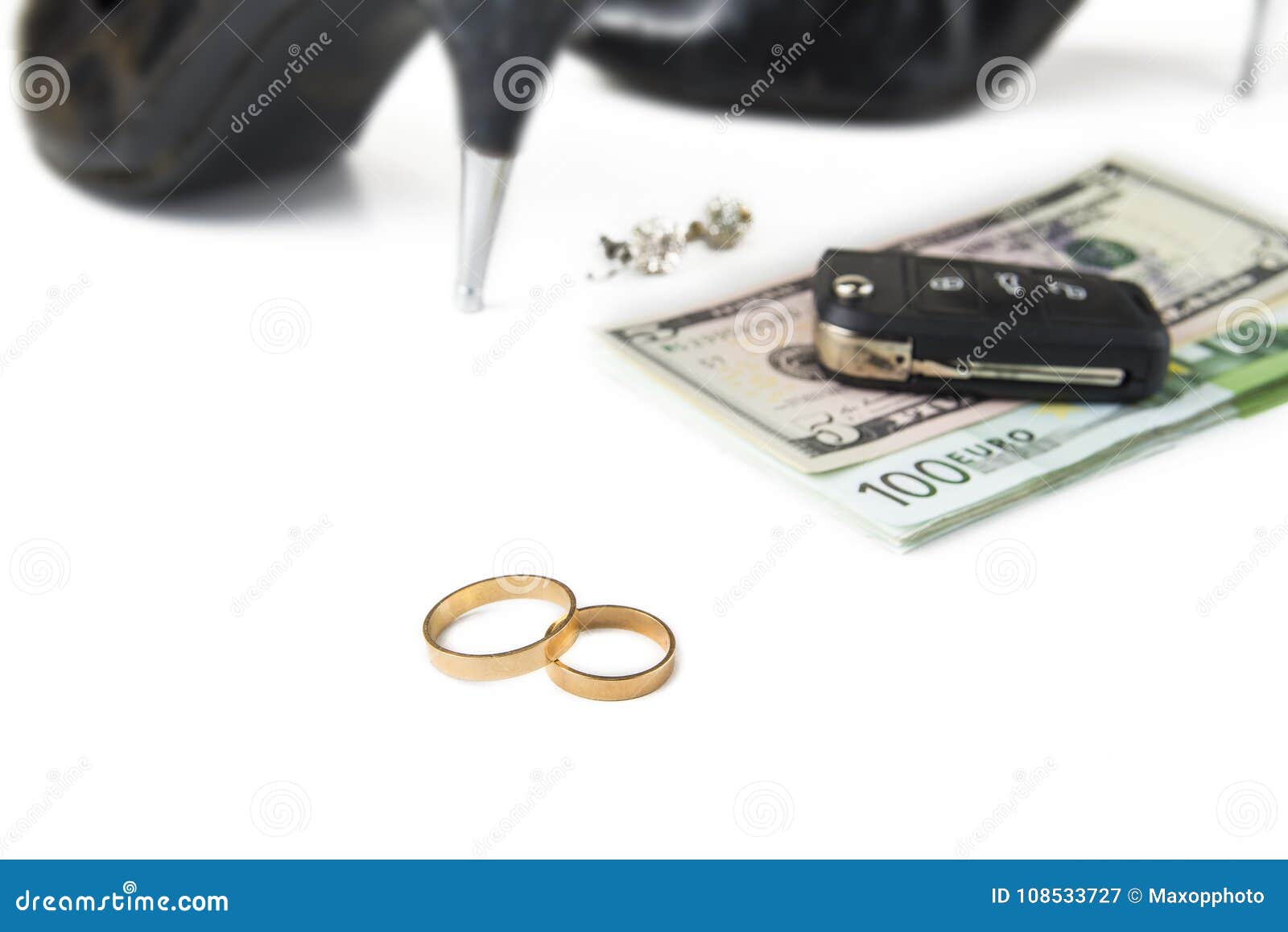 Gold Digger Woman is Looking for a Rich Man. Stock Image - Image of ...