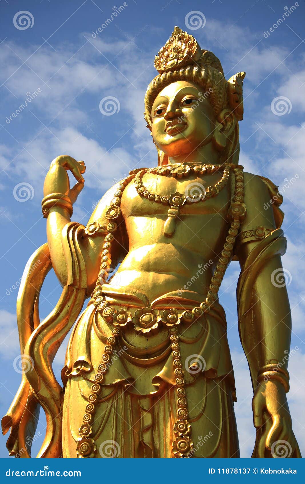 Gold Guan Yin stock image. Image of religion, chinese - 11878137