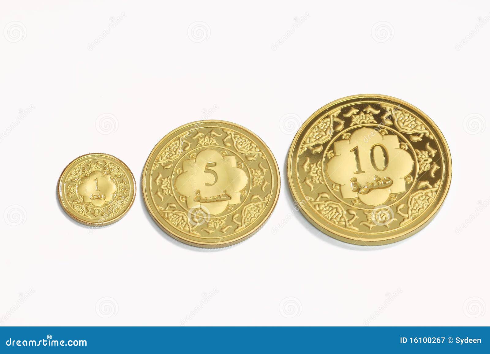 Gold islamic dinar stock image. Image of currency, specification - 16100267