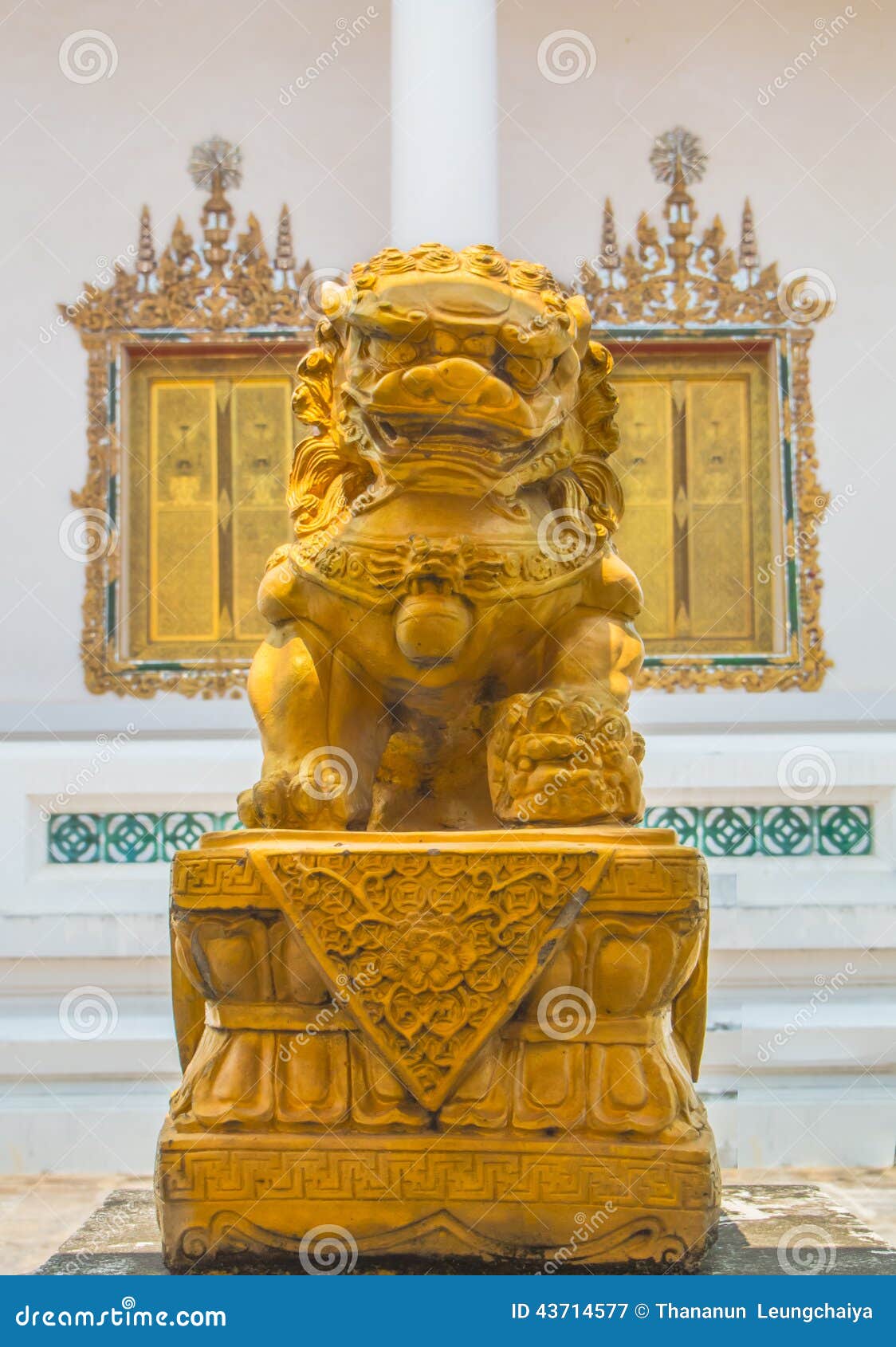 Gold lion statue. stock image. Image of sculpture, style - 43714577