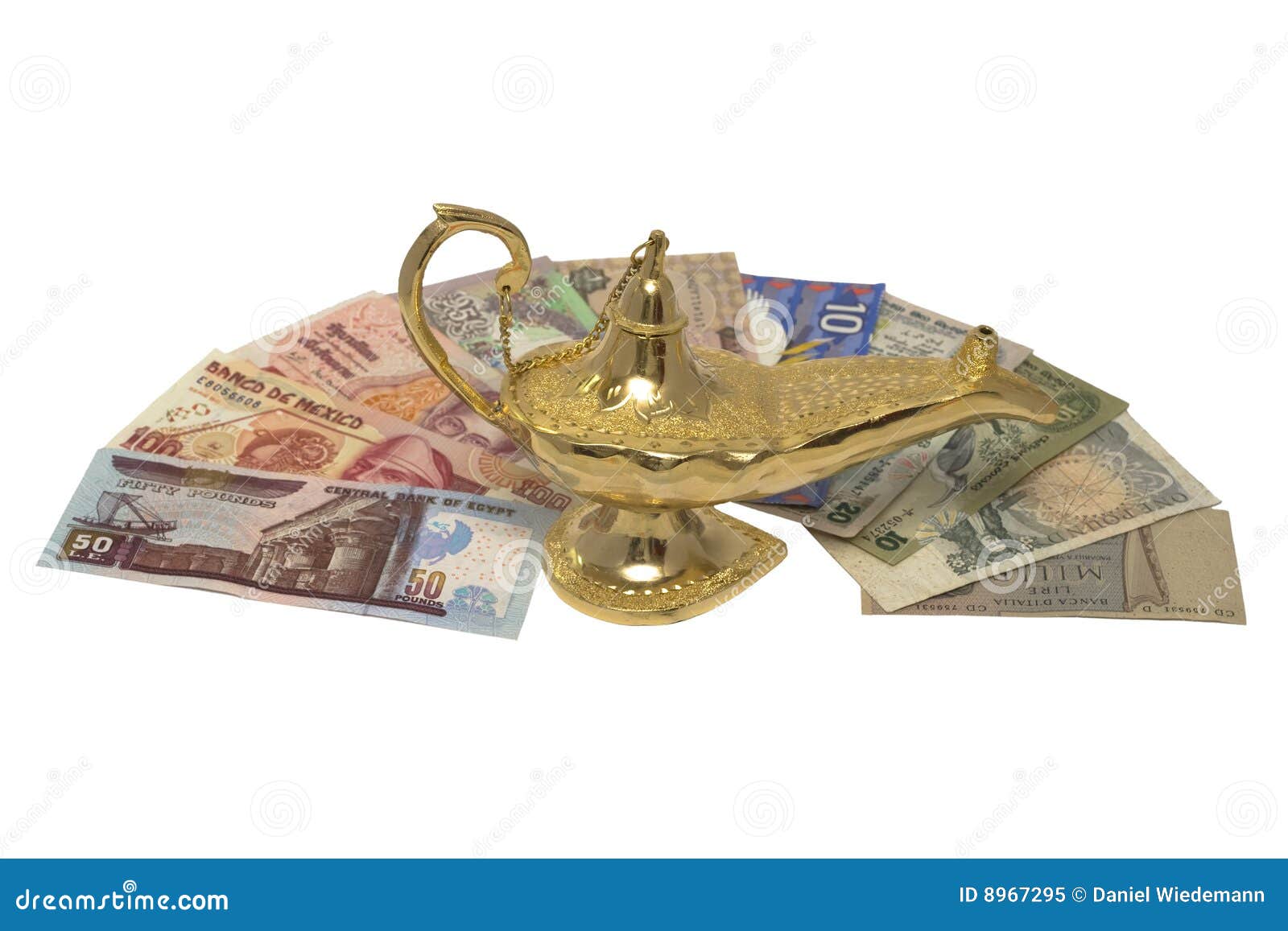 Gold Magic Lamp Picture. Image: 8967295