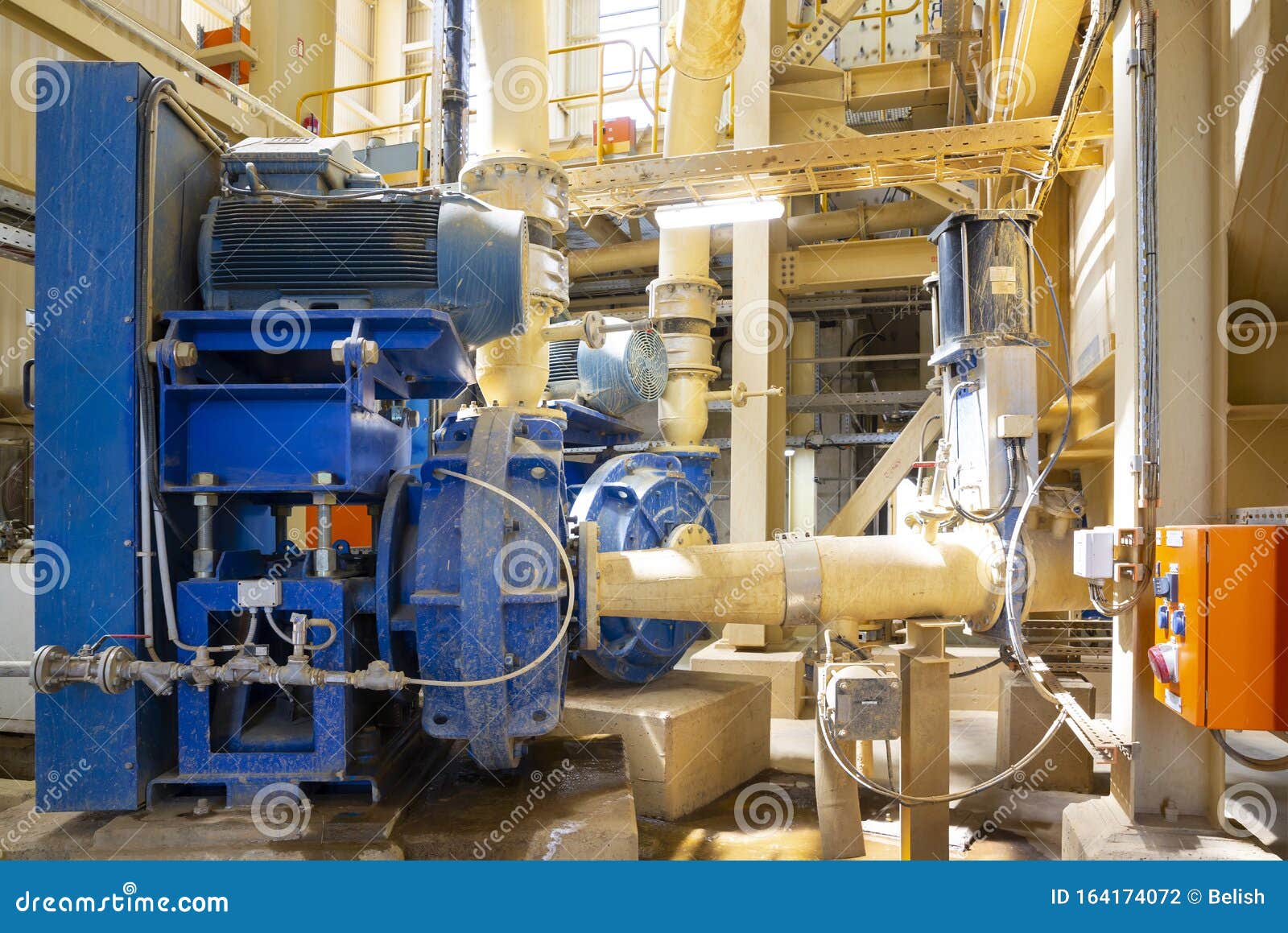 Gold mine inside stock photo. Image of inside, metal - 164174072