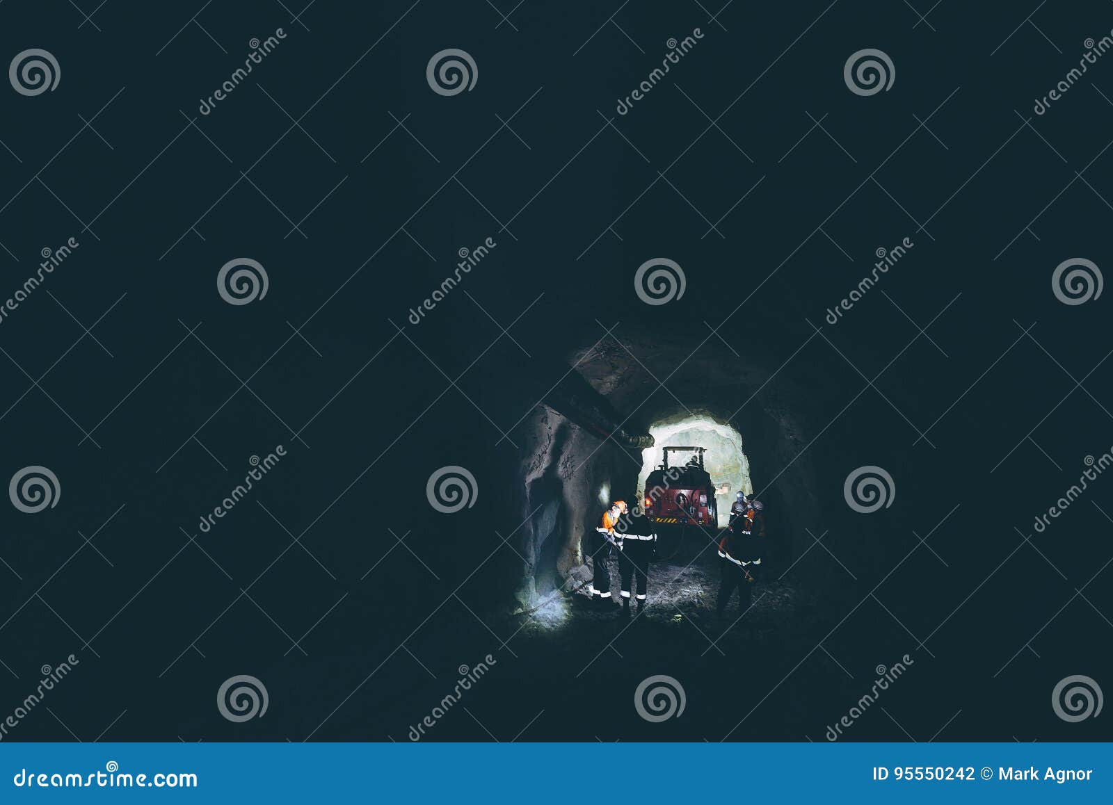 Gold mining underground editorial photography. Image of bore - 95550242