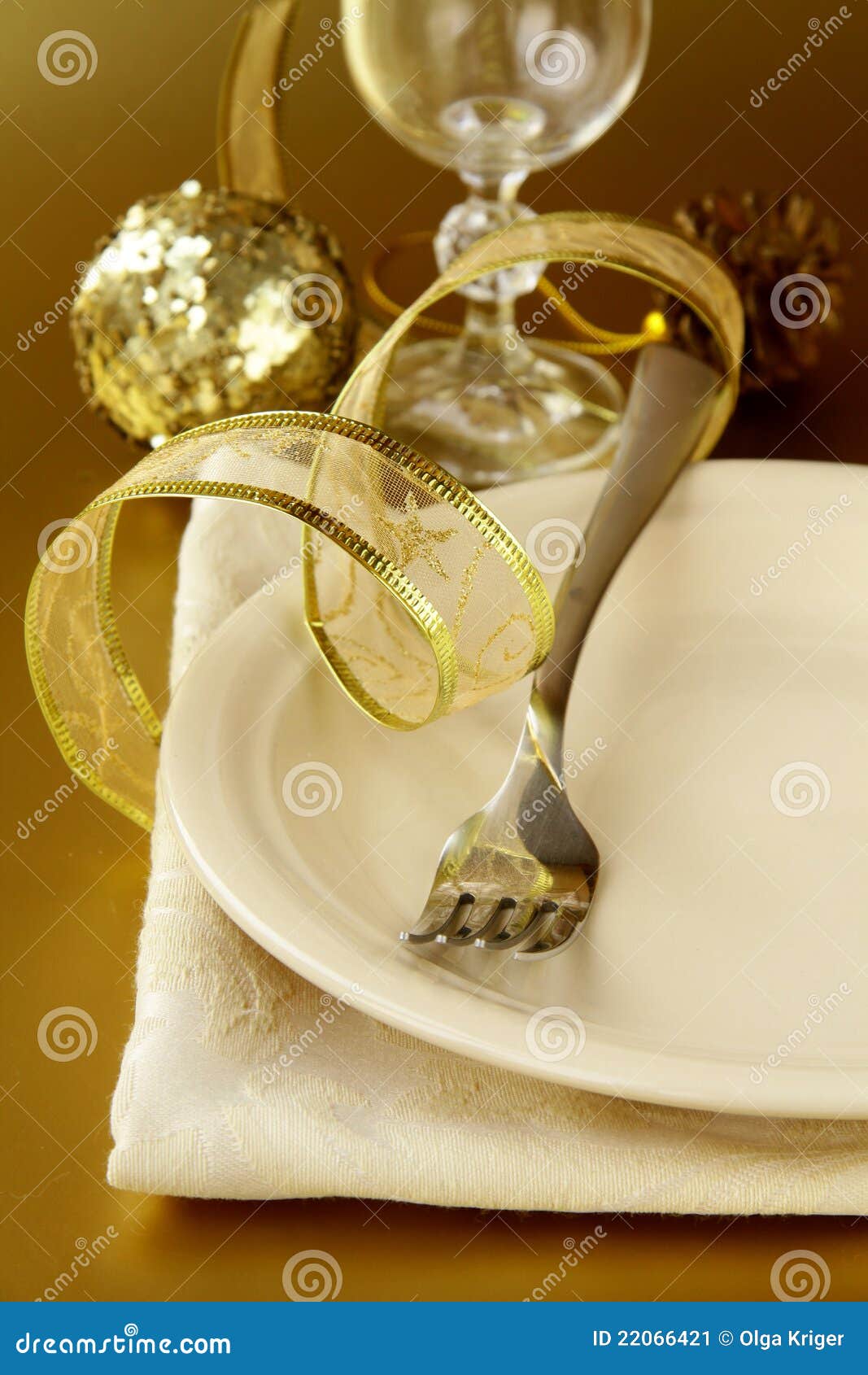 Gold Place Setting for Chris Stock Image - Image of christmas, dinner ...