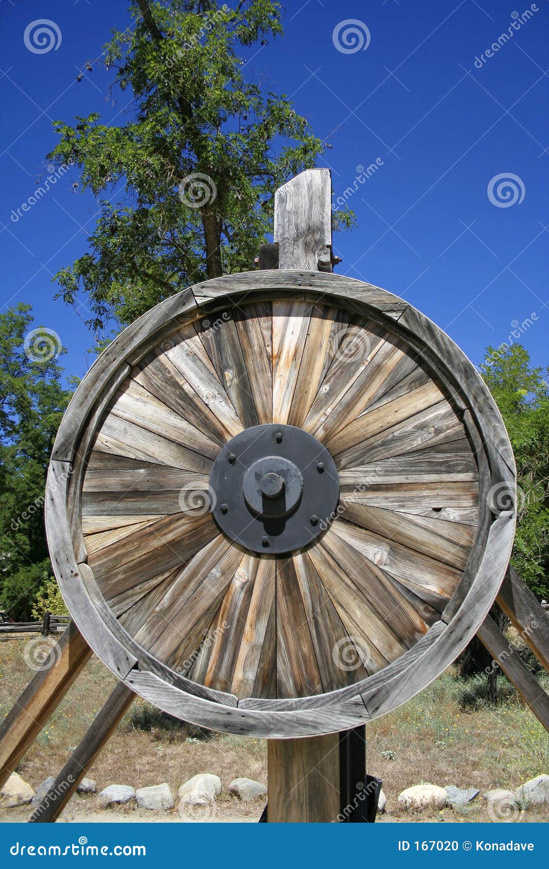 Gold Rush Stamp Machine Wheel Stock Photo - Image of california, river ...