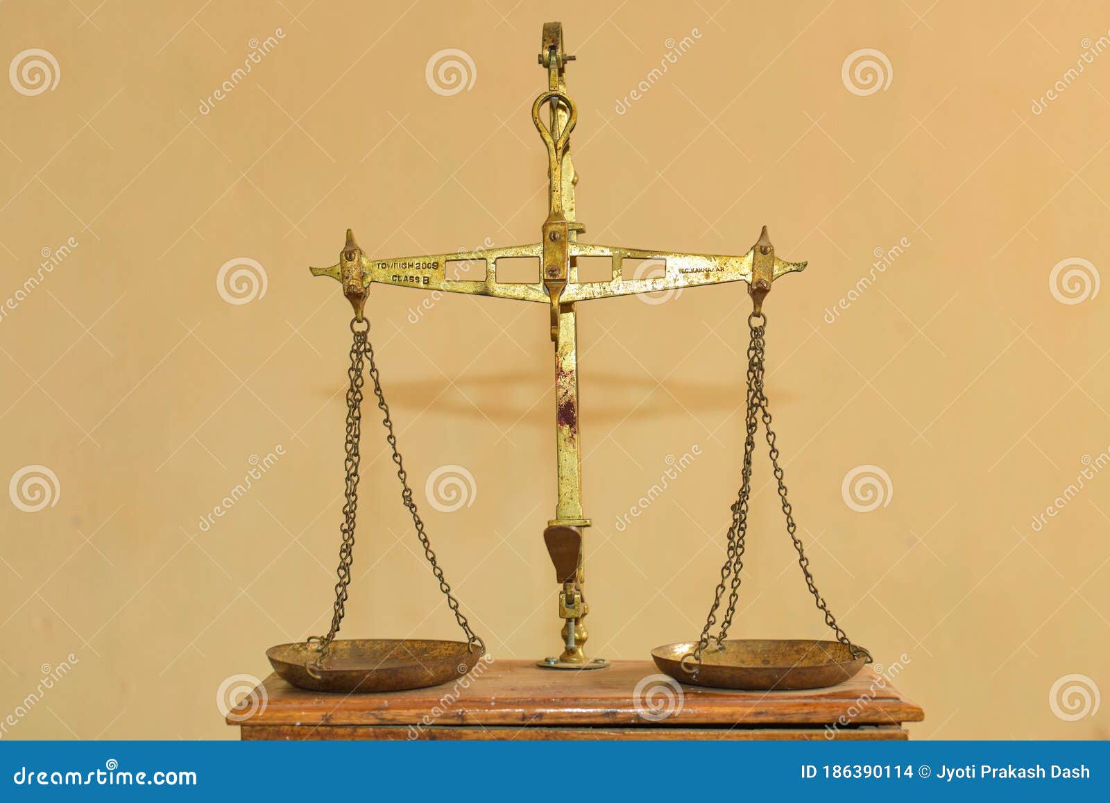 Gold Scale Background, Scaly Fabric Pattern, Abstract Texture Stock ...