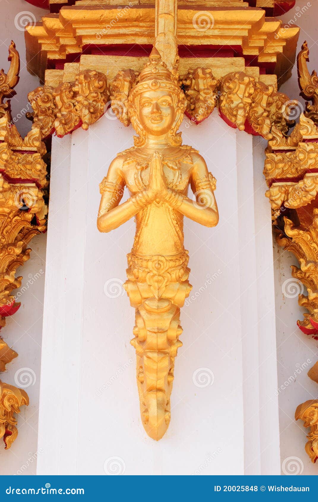Gold sculpture stock photo. Image of travel, statue, religion - 20025848