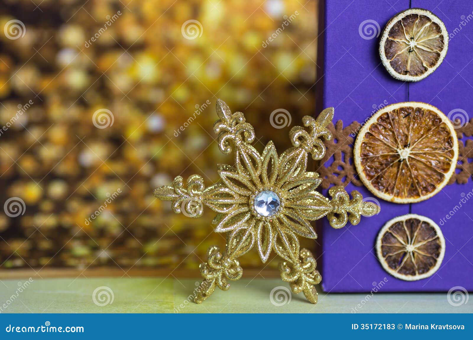 Gold Snowflake with Gift Box Stock Image - Image of snowflake, claus ...