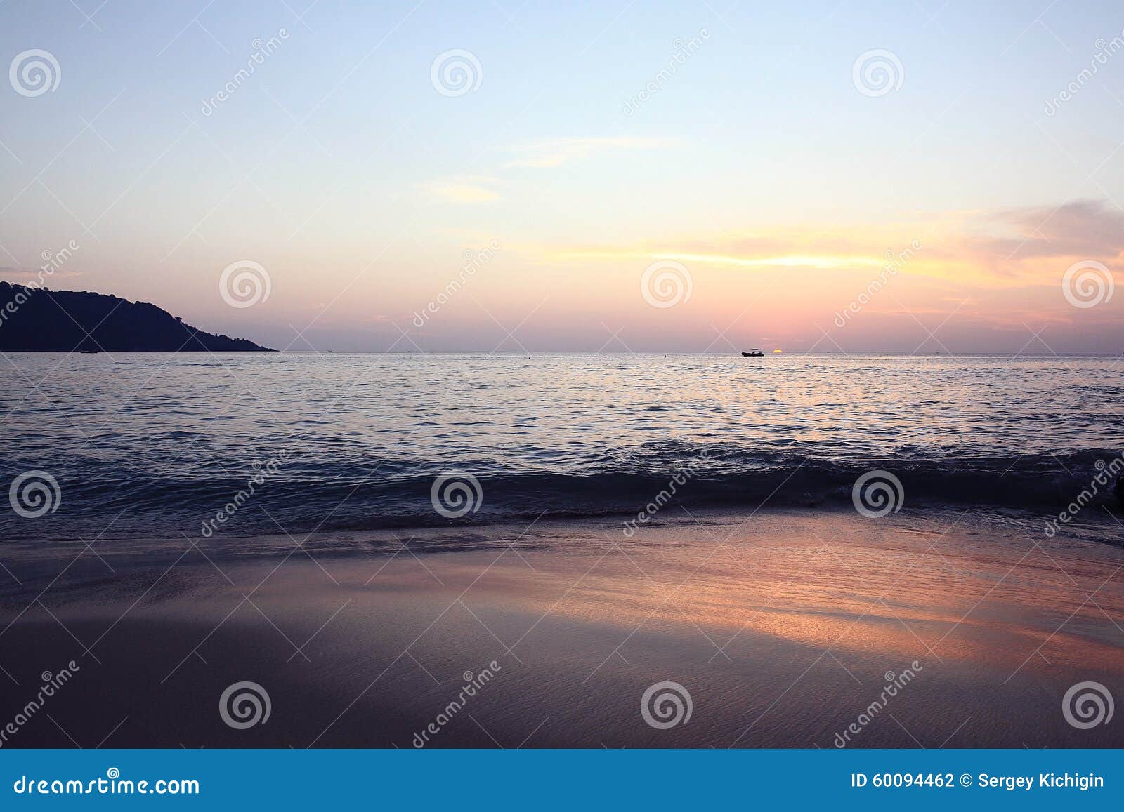 Gold sunset at sea beach stock photo. Image of nature - 60094462
