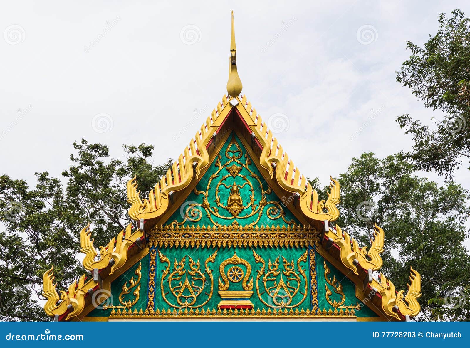 Golden Ancient Texture on Emerald Wall Infront of Temple Roof. Stock ...