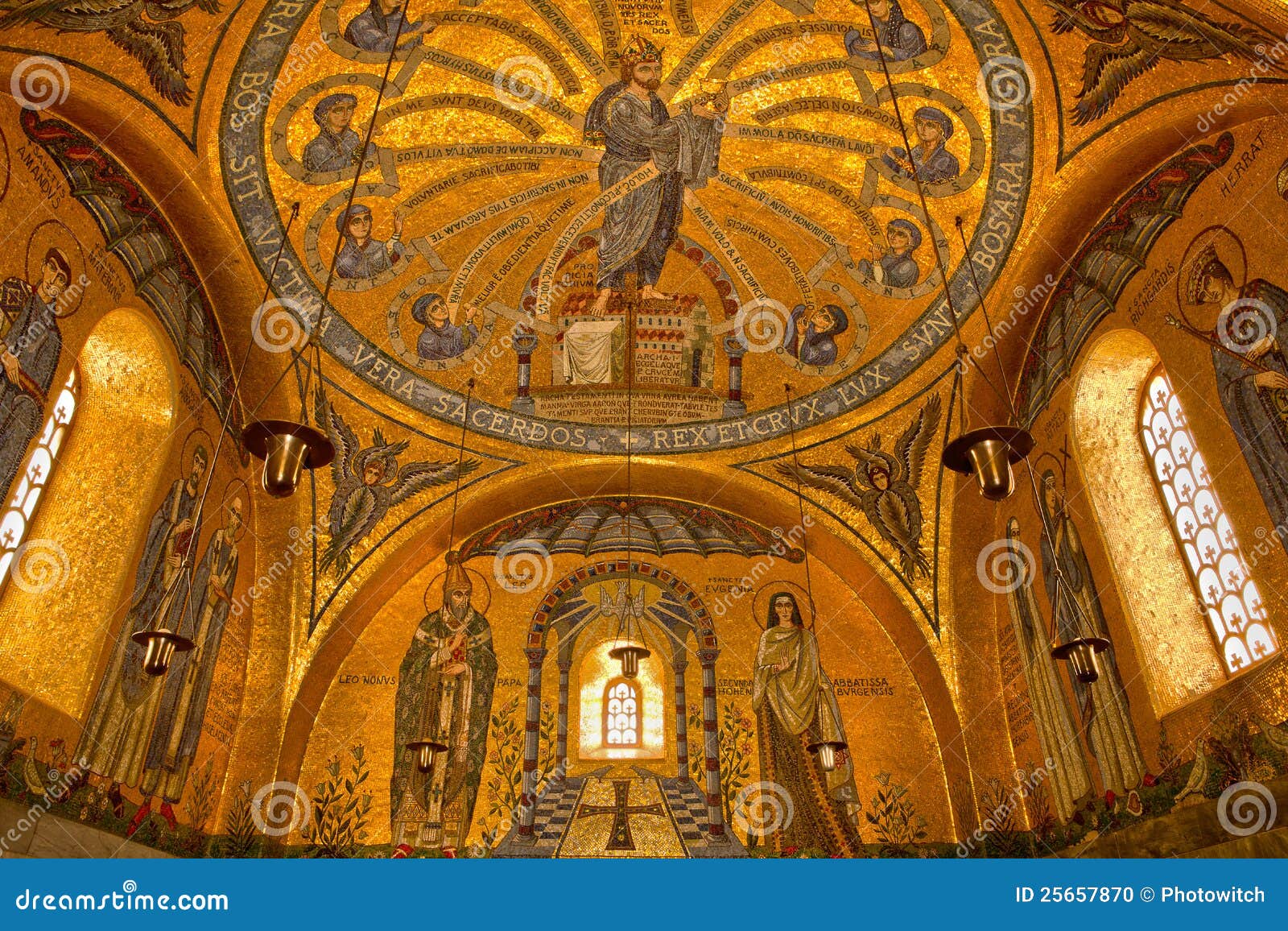 Golden chapel stock photo. Image of architecture, abbey - 25657870