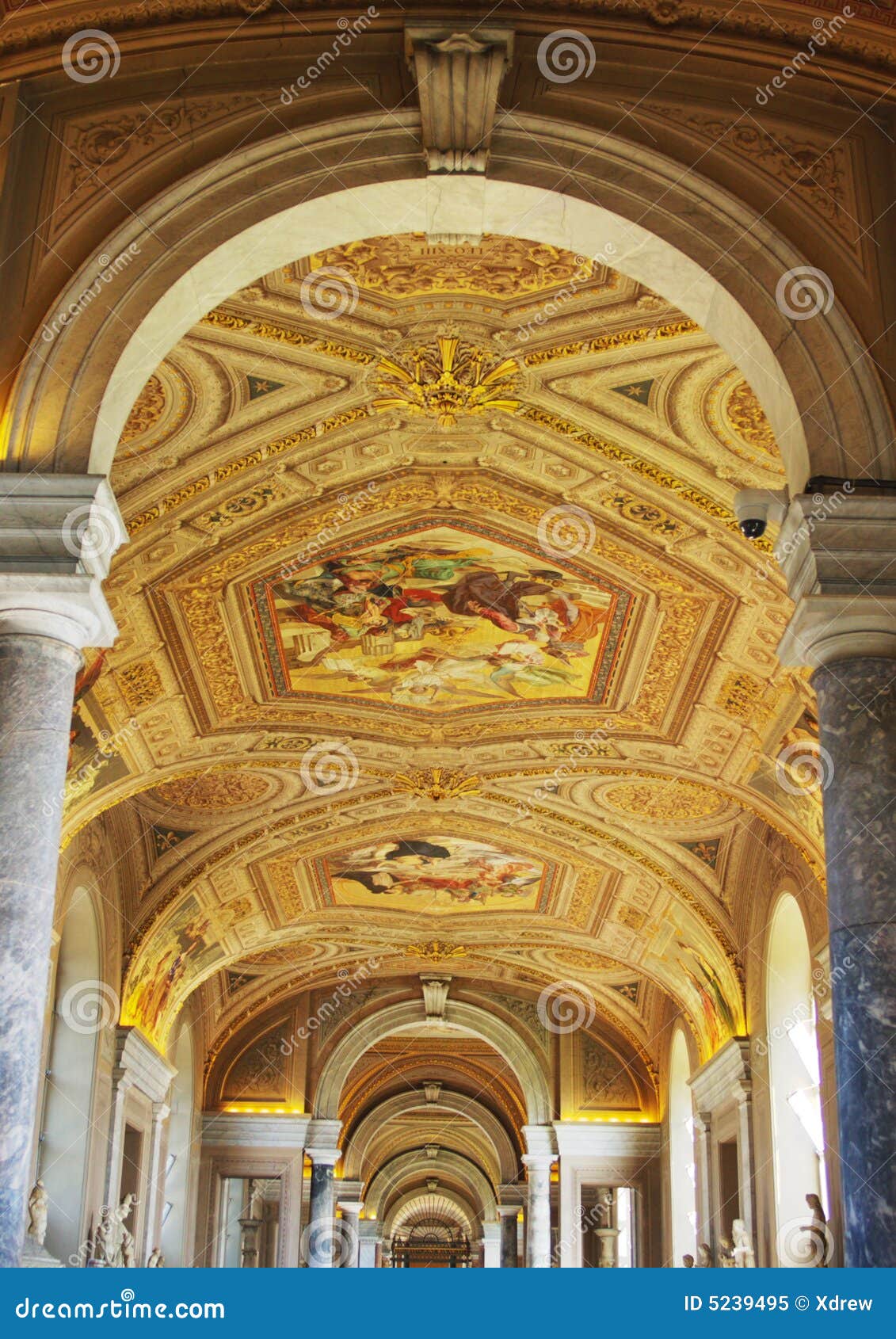 Golden church interior editorial image. Image of catholicism - 5239495