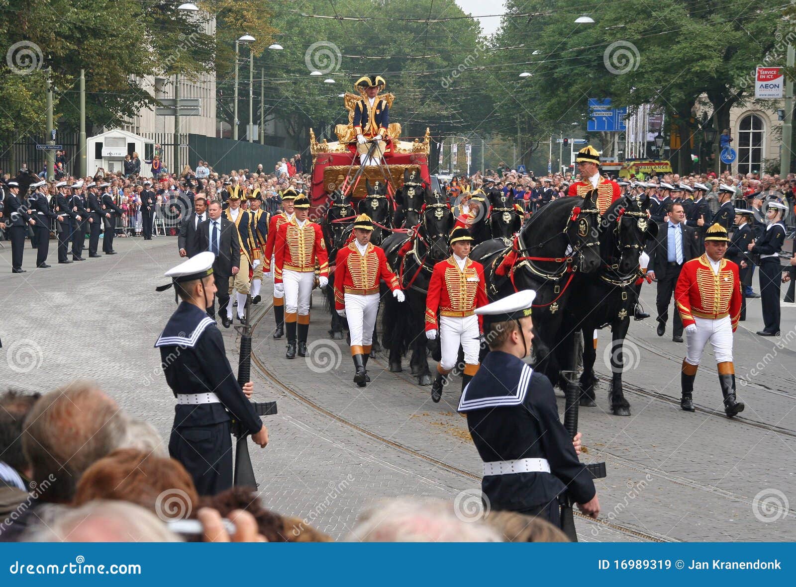 Golden Coach, Holland editorial stock image. Image of marching - 16989319