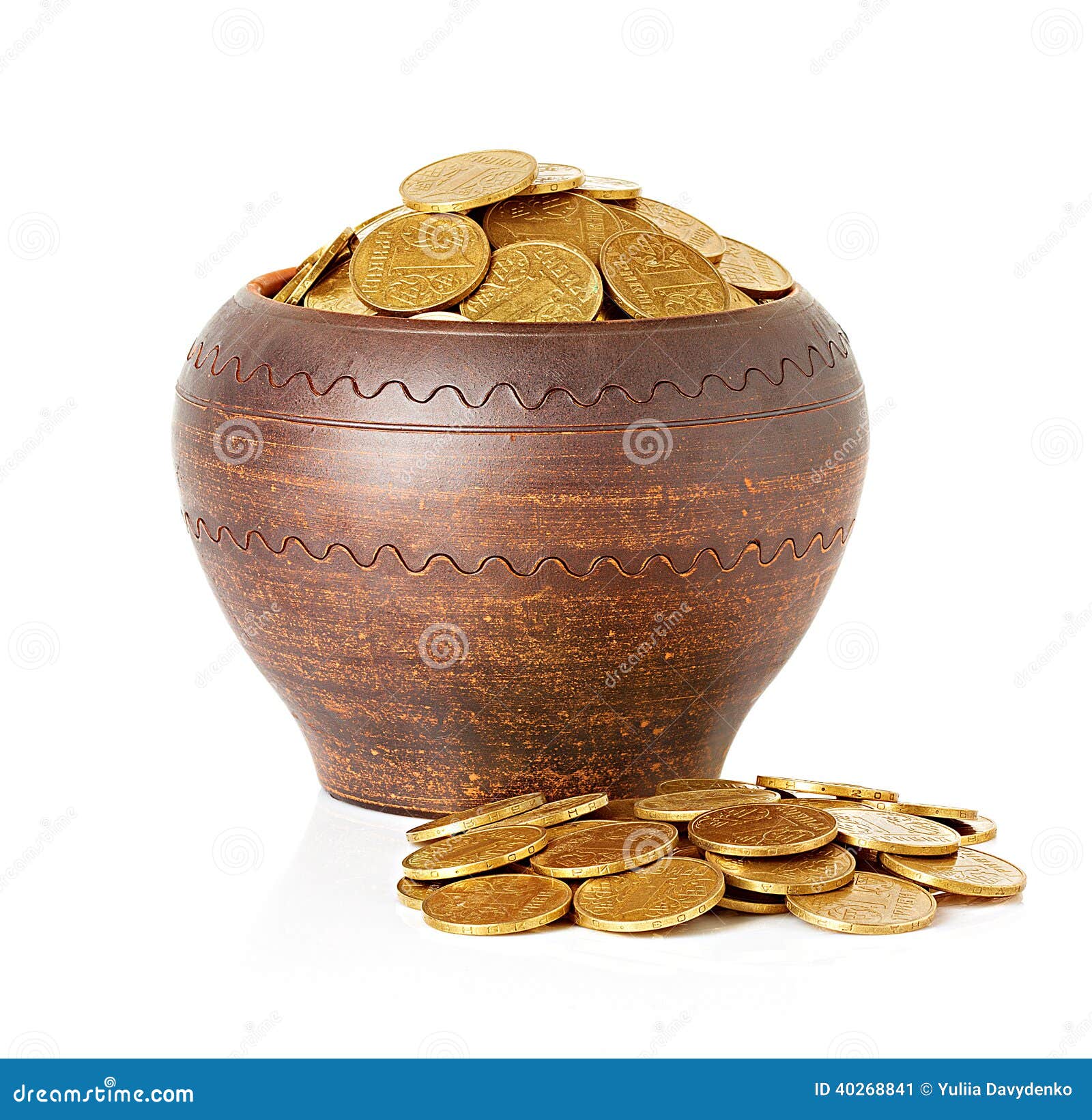 Golden Coins in Ceramic Pot Stock Image - Image of golden, open: 40268841
