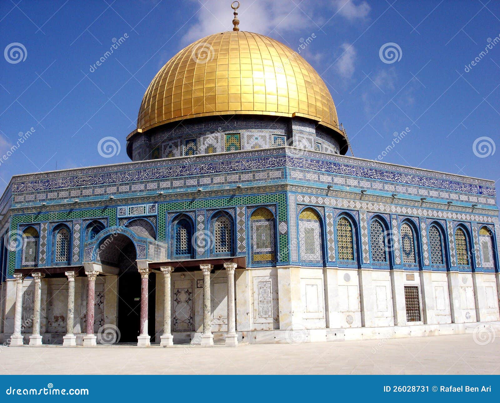 The Golden Dome Mosque stock image. Image of mosque, israel - 26028731