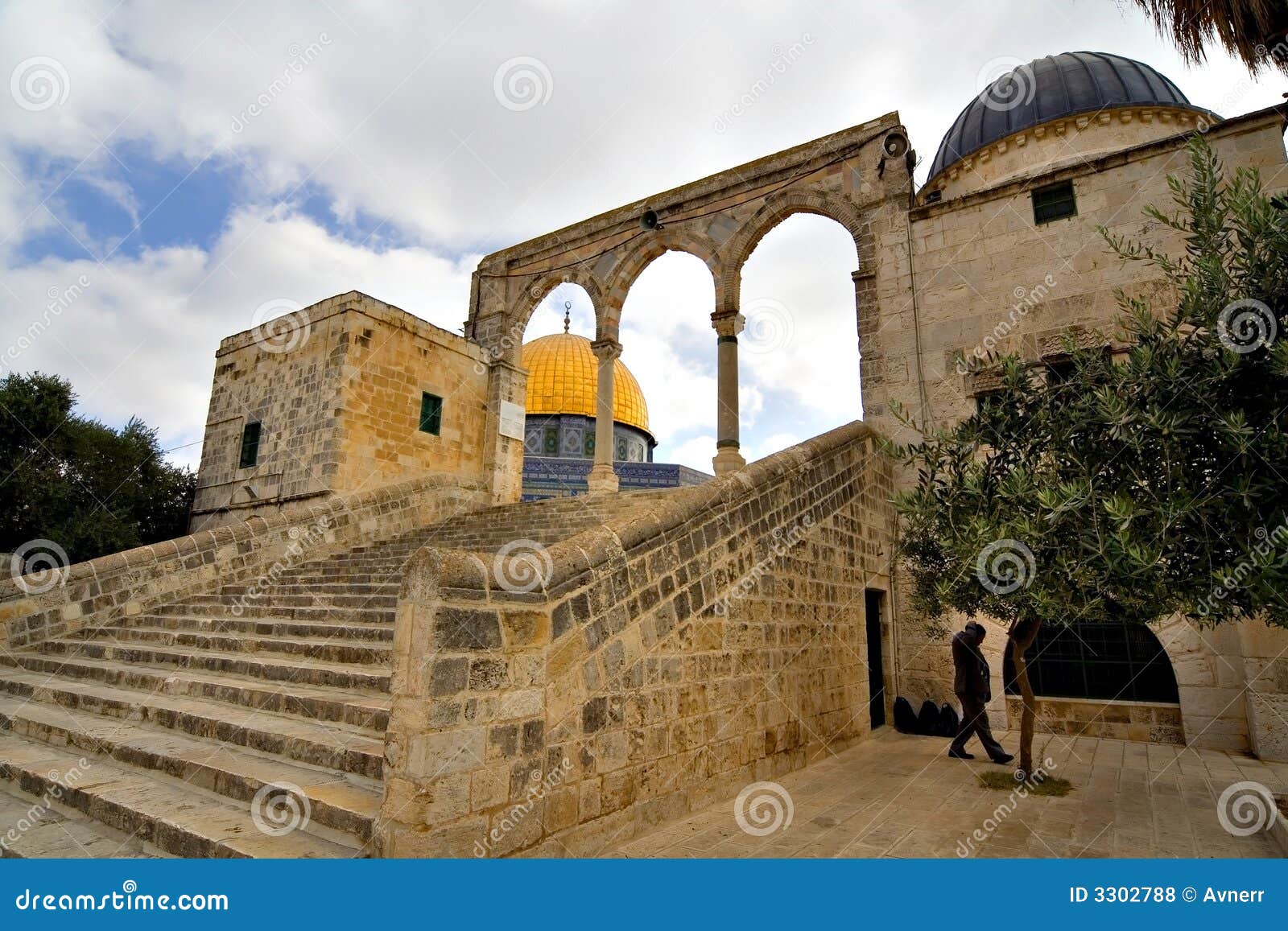 Golden Dome Mosque (Jerusalem) Stock Photo - Image of form, cupola: 3302788