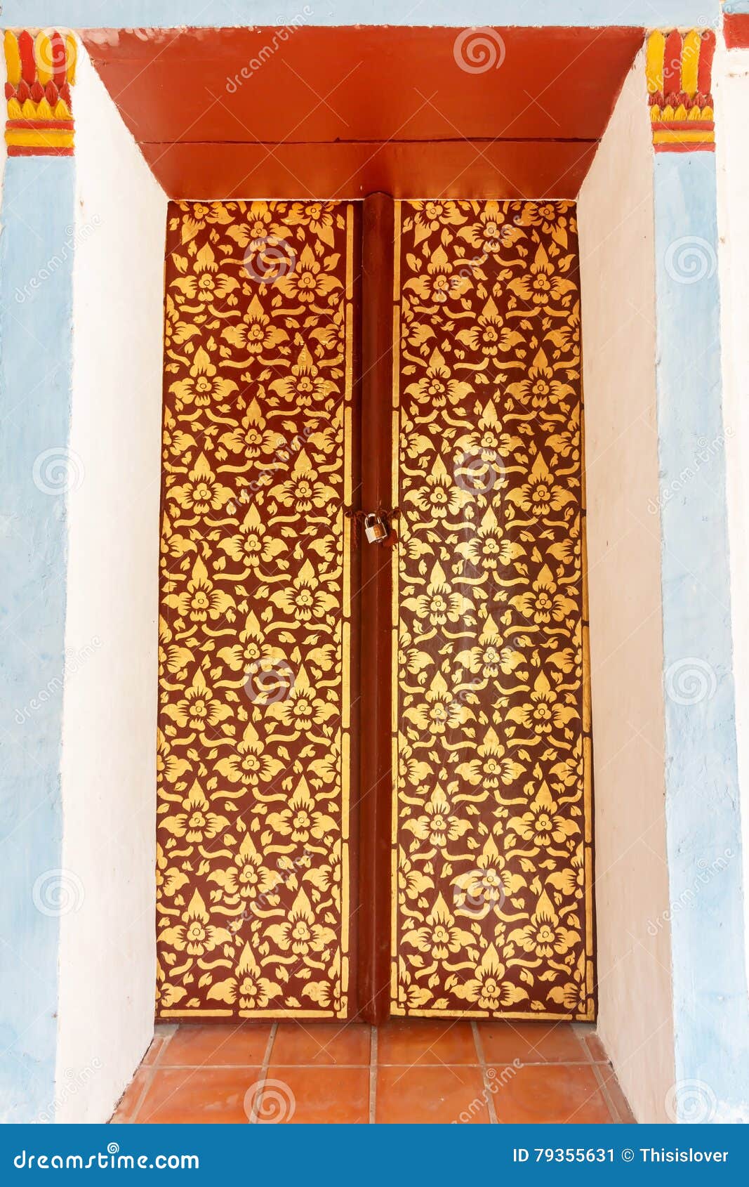 Golden Door of Scripture Hall Stock Image - Image of vertical, exterior ...