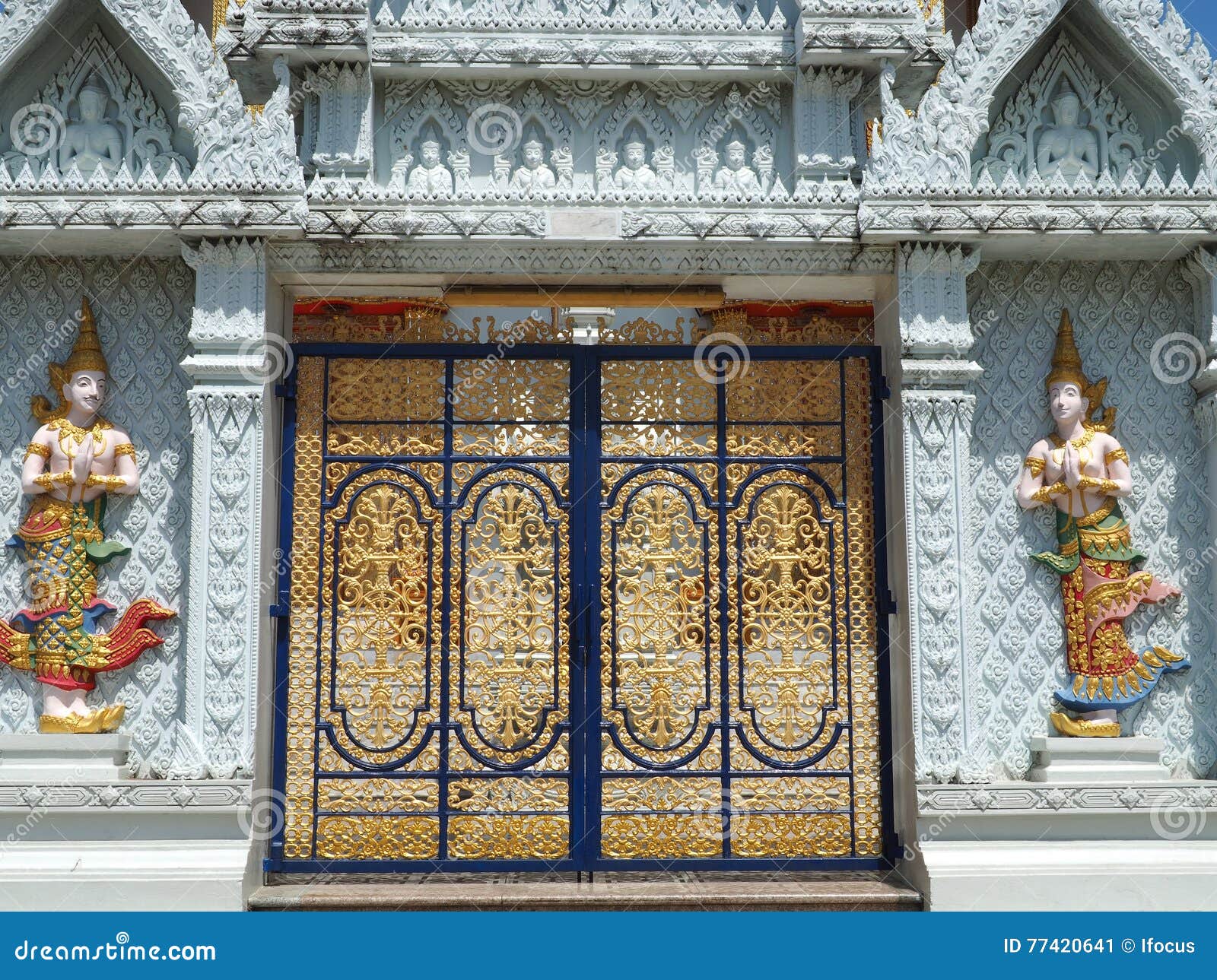 Golden Doors at Thai Temple Stock Image - Image of golden, doors: 77420641