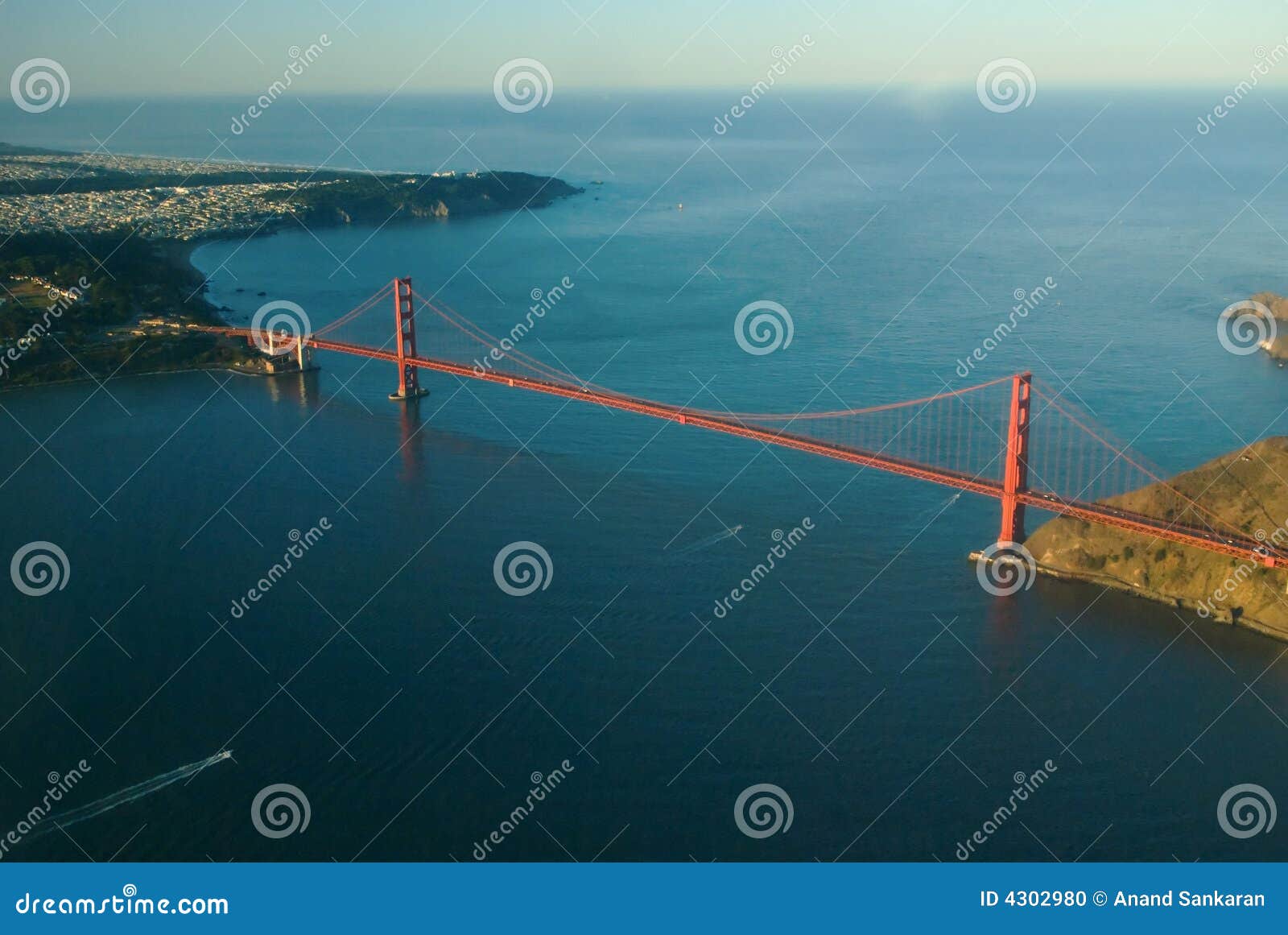 Golden Gate Bridge from the Air Stock Photo - Image of golden, cessna ...